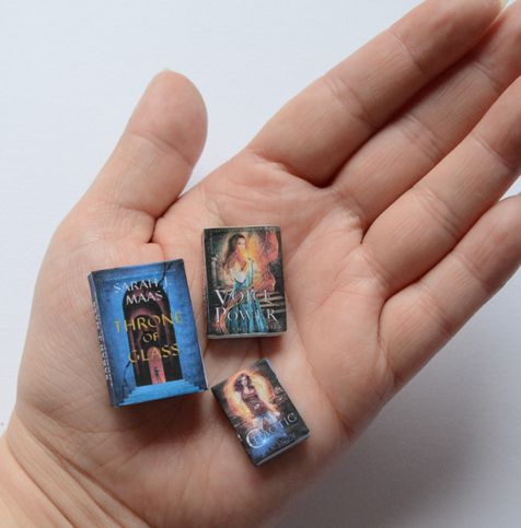 Miniature Library - How to Make a Tiny Bookcase : 13 Steps (with ...