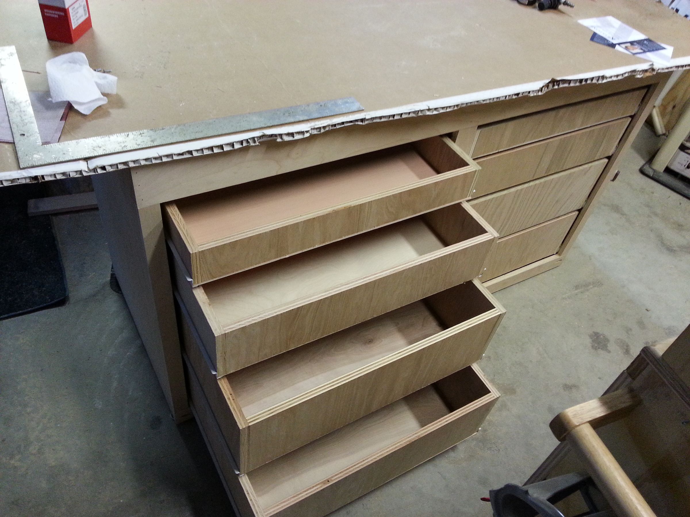 Workbench With Drawers in 5 Days : 5 Steps (with Pictures) - Instructables