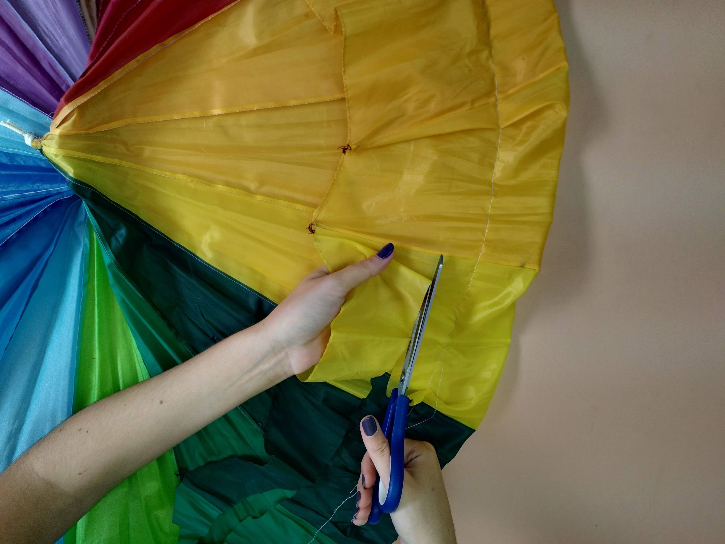 Rainbow Backpack Rain-cover : 10 Steps (with Pictures) - Instructables