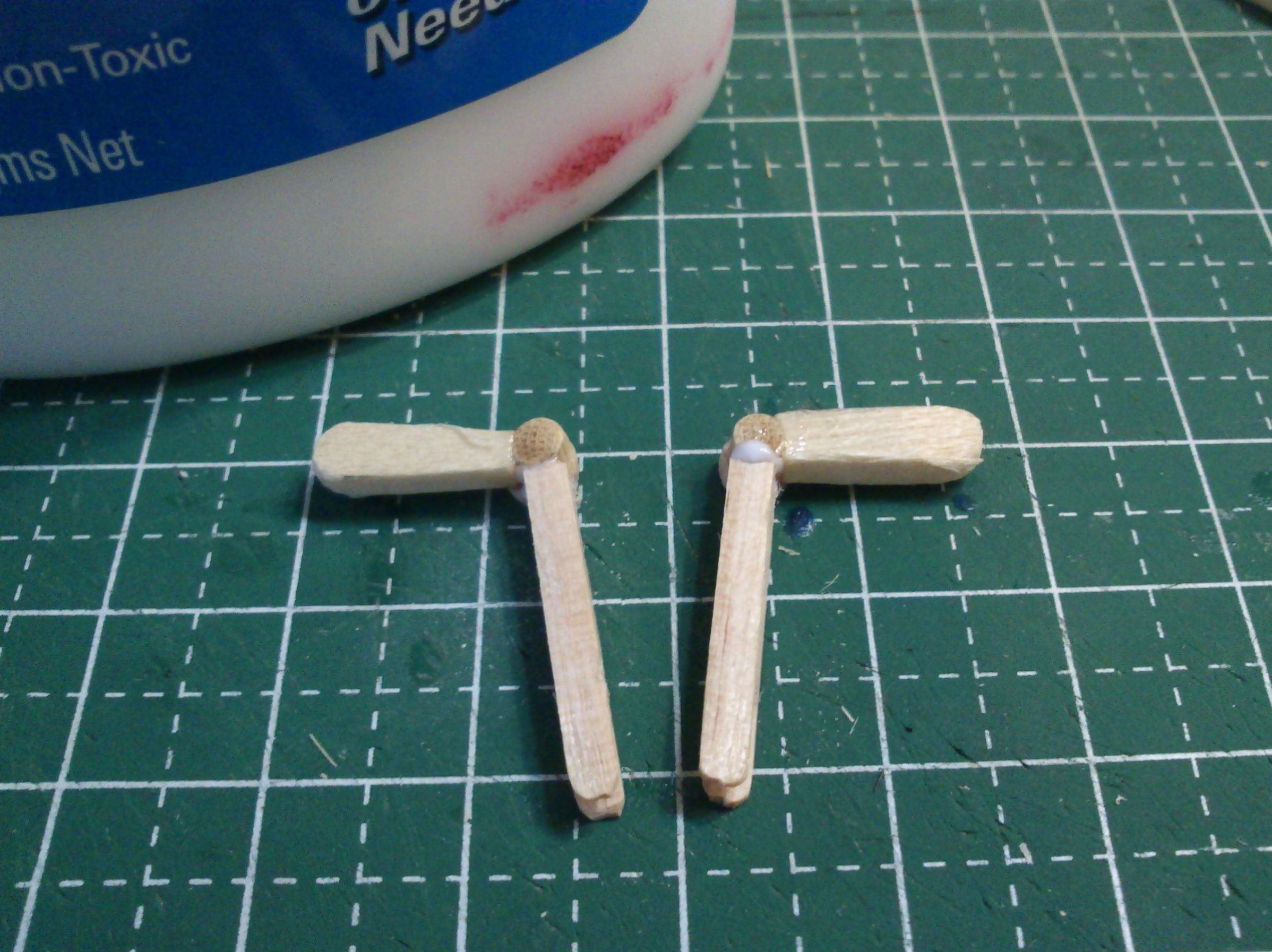 Mini AT-ST Popsicle Stick Model : 7 Steps (with Pictures) - Instructables
