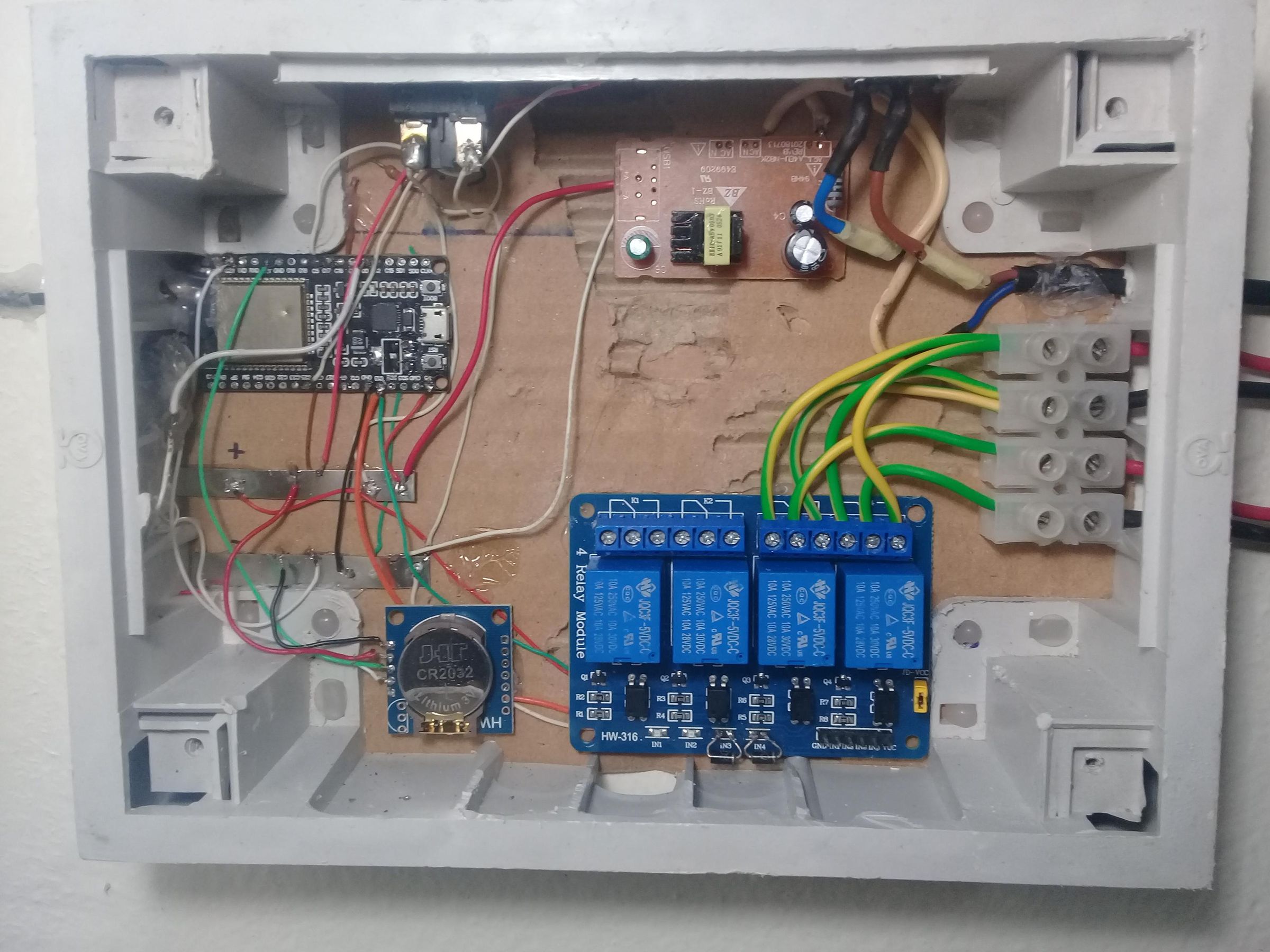 ESP32 Home Automation : Wireless Light Switch : 6 Steps - Instructables
