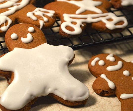How to Make Gingerbread Man Cookies : 3 Steps (with Pictures ...