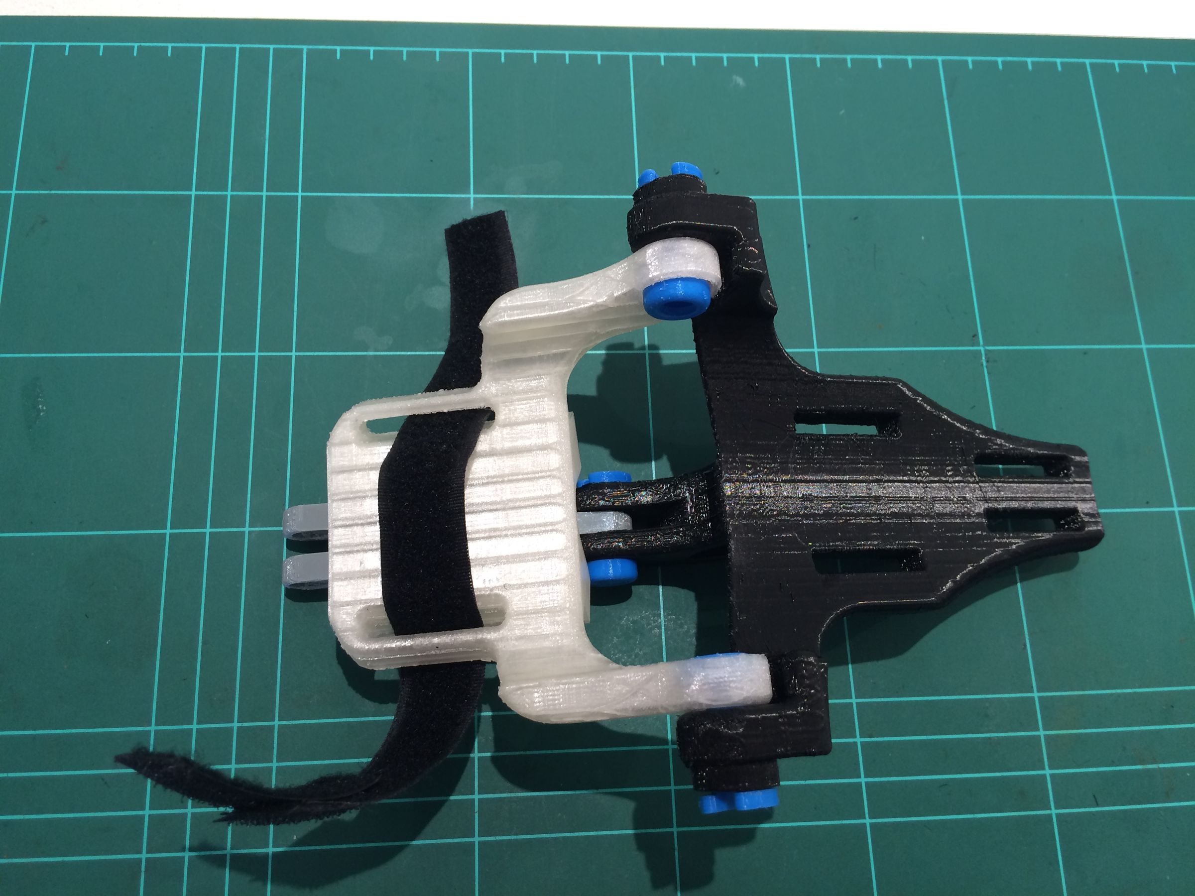 Black Ram Hand (Robotic/Prosthetic Hybrid) : 8 Steps (with Pictures ...