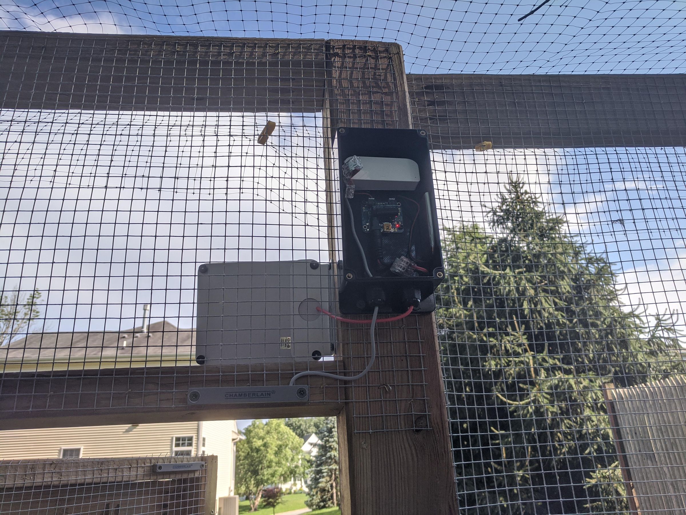 Solar Powered Door Sensor : 4 Steps - Instructables