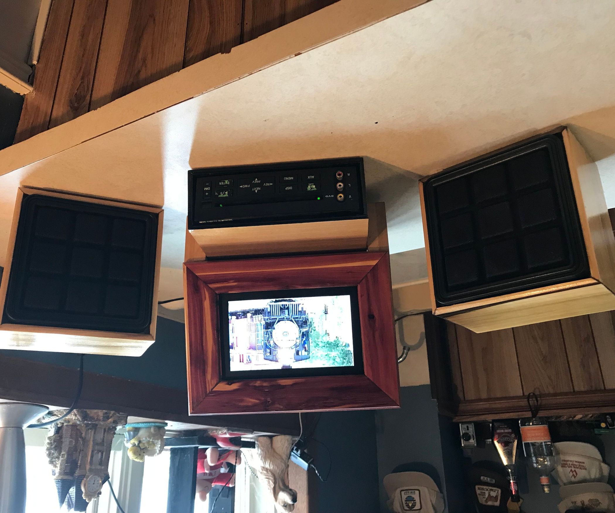 Junkyard Entertainment System : 8 Steps (with Pictures) - Instructables