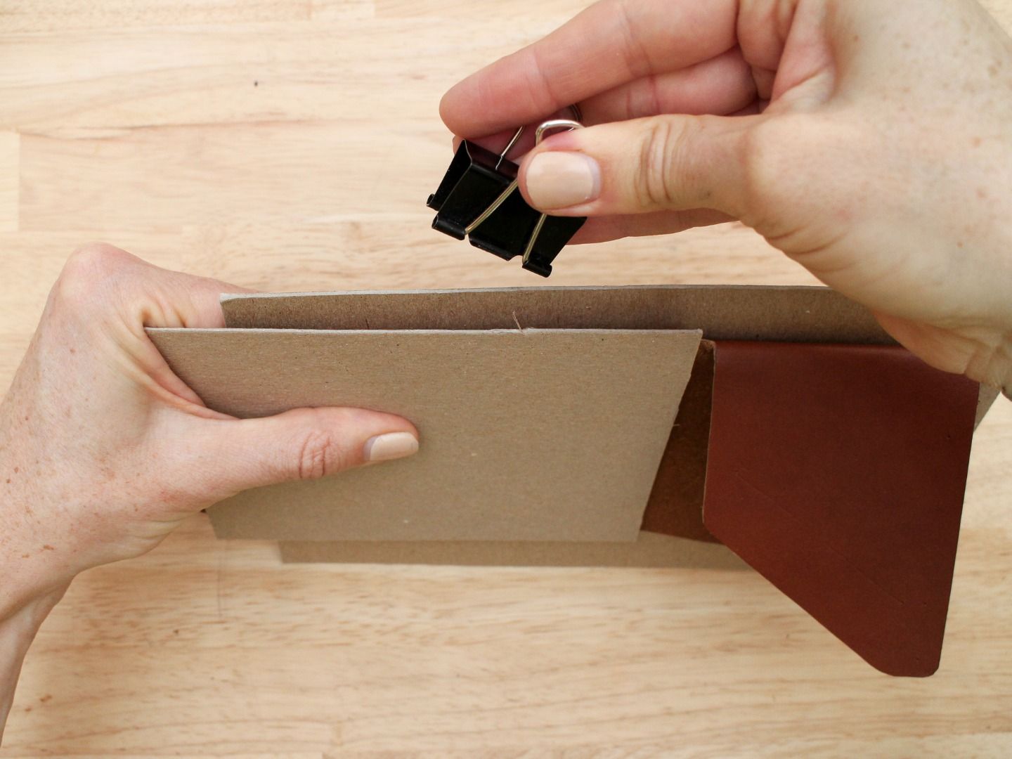 Gouging and Folding Leather : 6 Steps - Instructables