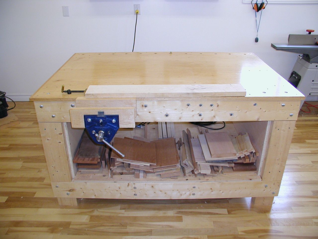 Setting Up a Workshop : 13 Steps (with Pictures) - Instructables