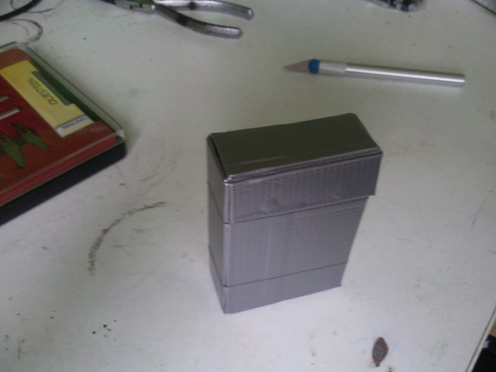 Reinforced Duct-tape Playing Card Case. : 10 Steps - Instructables
