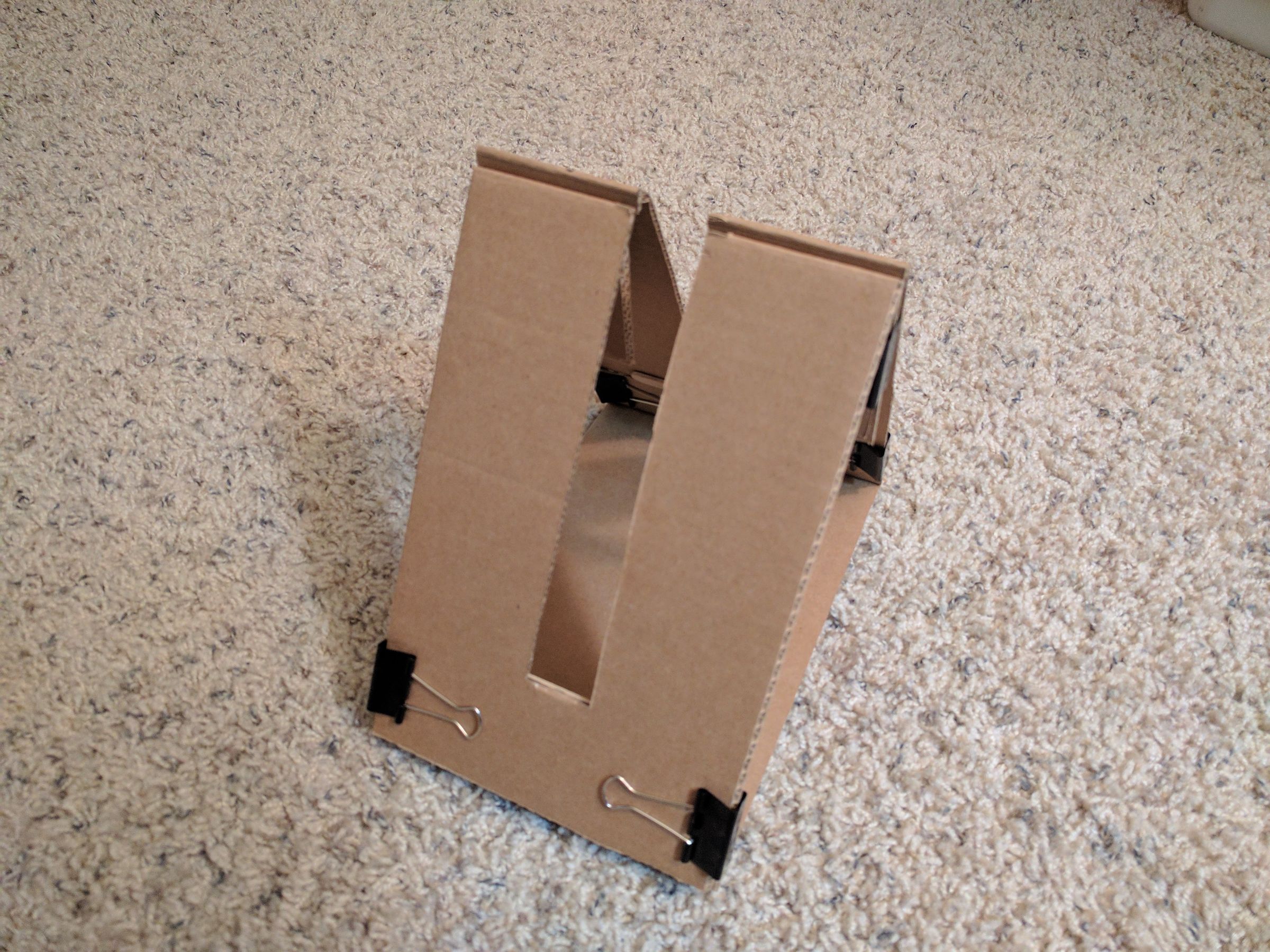 Cardboard Laptop Dock : 4 Steps (with Pictures) - Instructables
