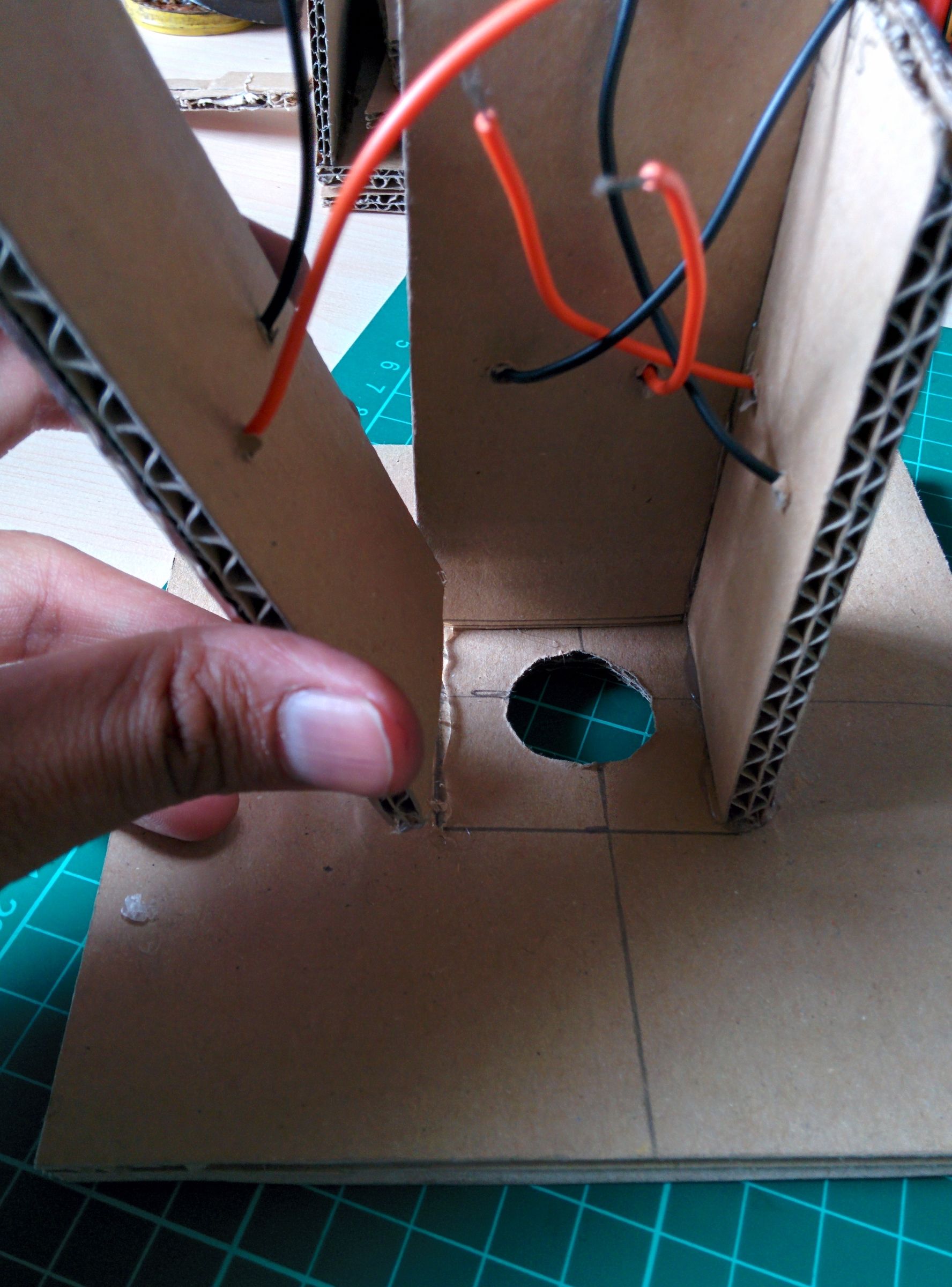 CARDBOARD SOLAR LAMP : 8 Steps (with Pictures) - Instructables