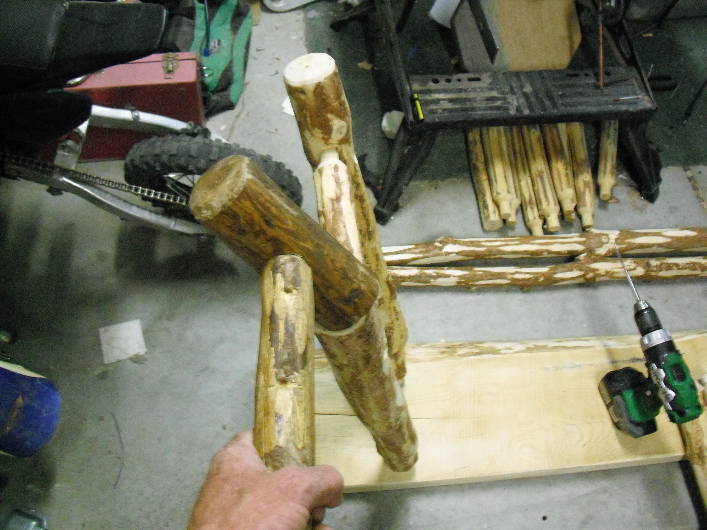 How to Build a Custom Pine Log Table : 7 Steps - Instructables