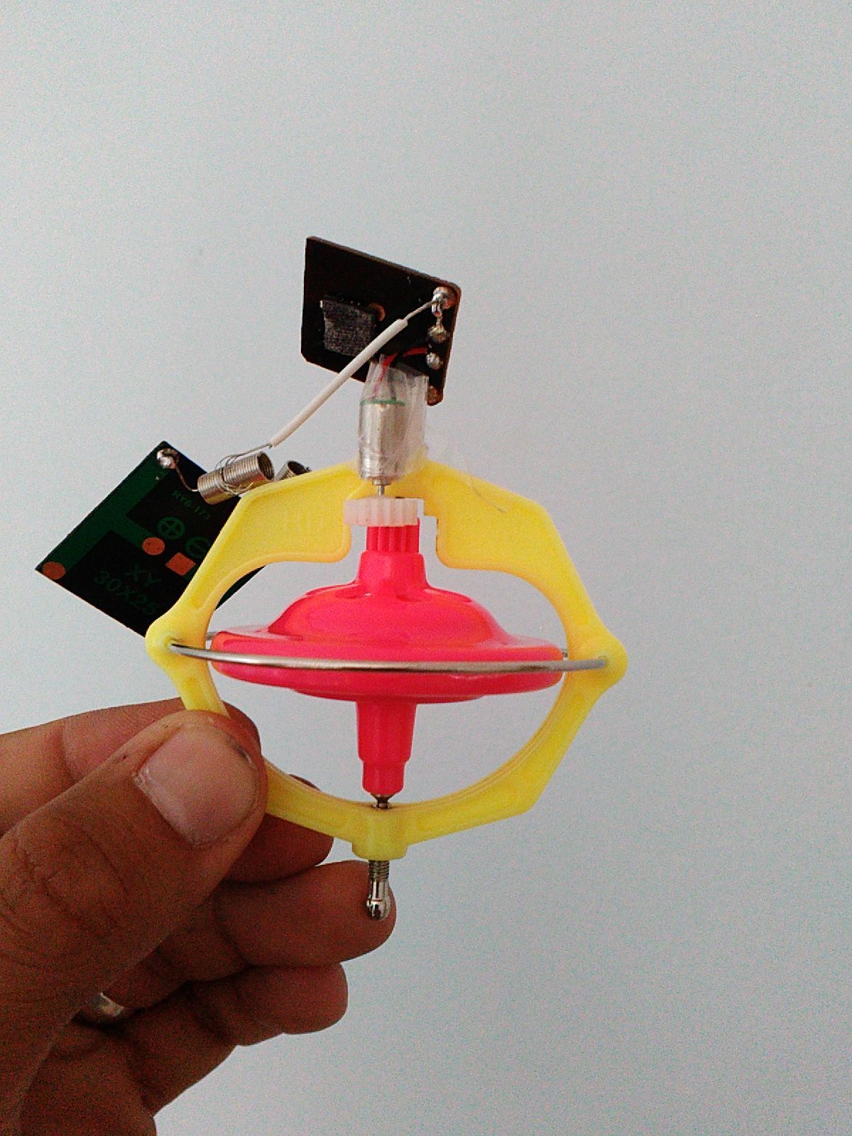 Solar Powered Gyroscope : 3 Steps (with Pictures) - Instructables