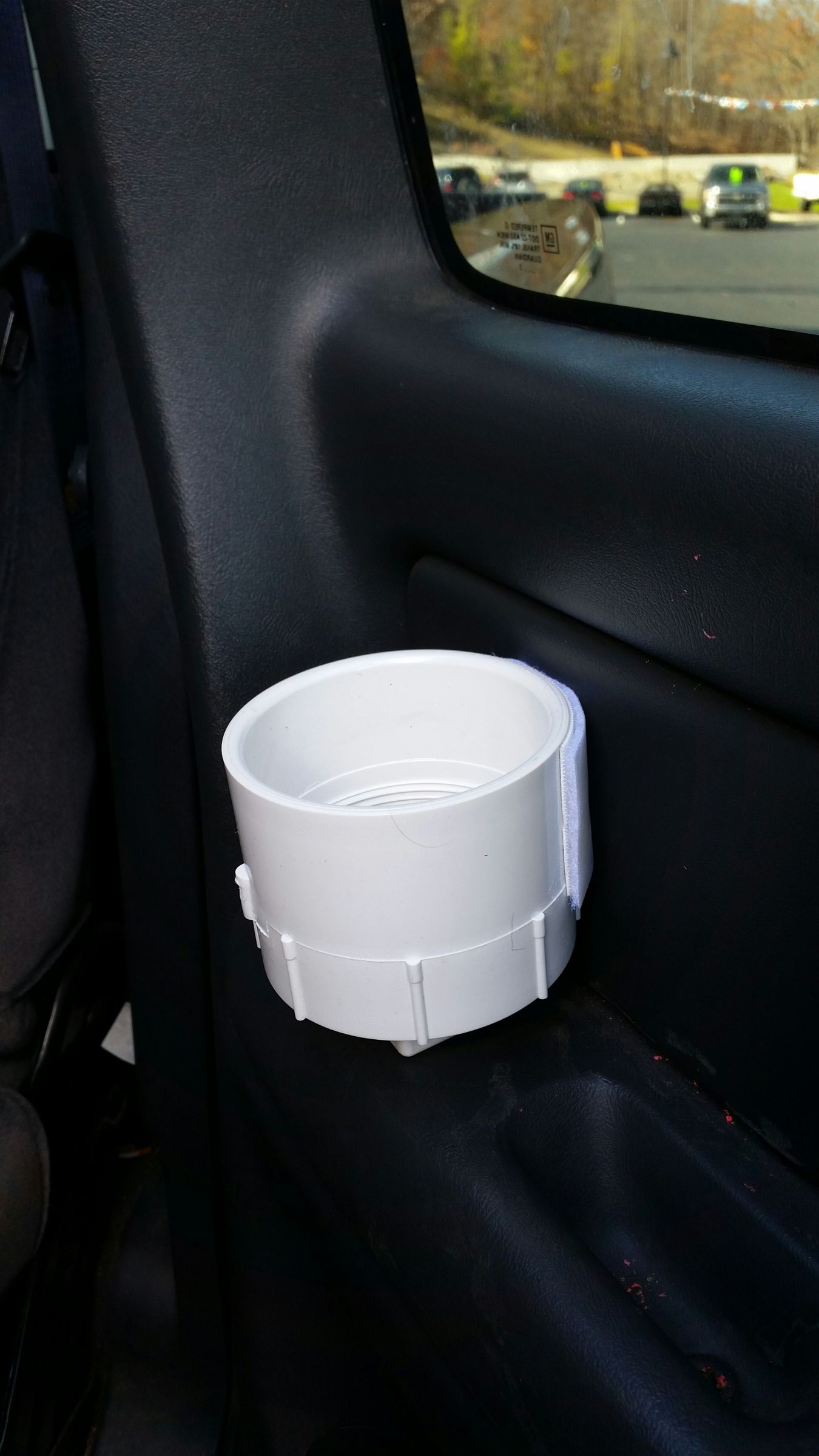 Easy Less Then 10 Dollar Cup Holder Diy : 4 Steps - Instructables