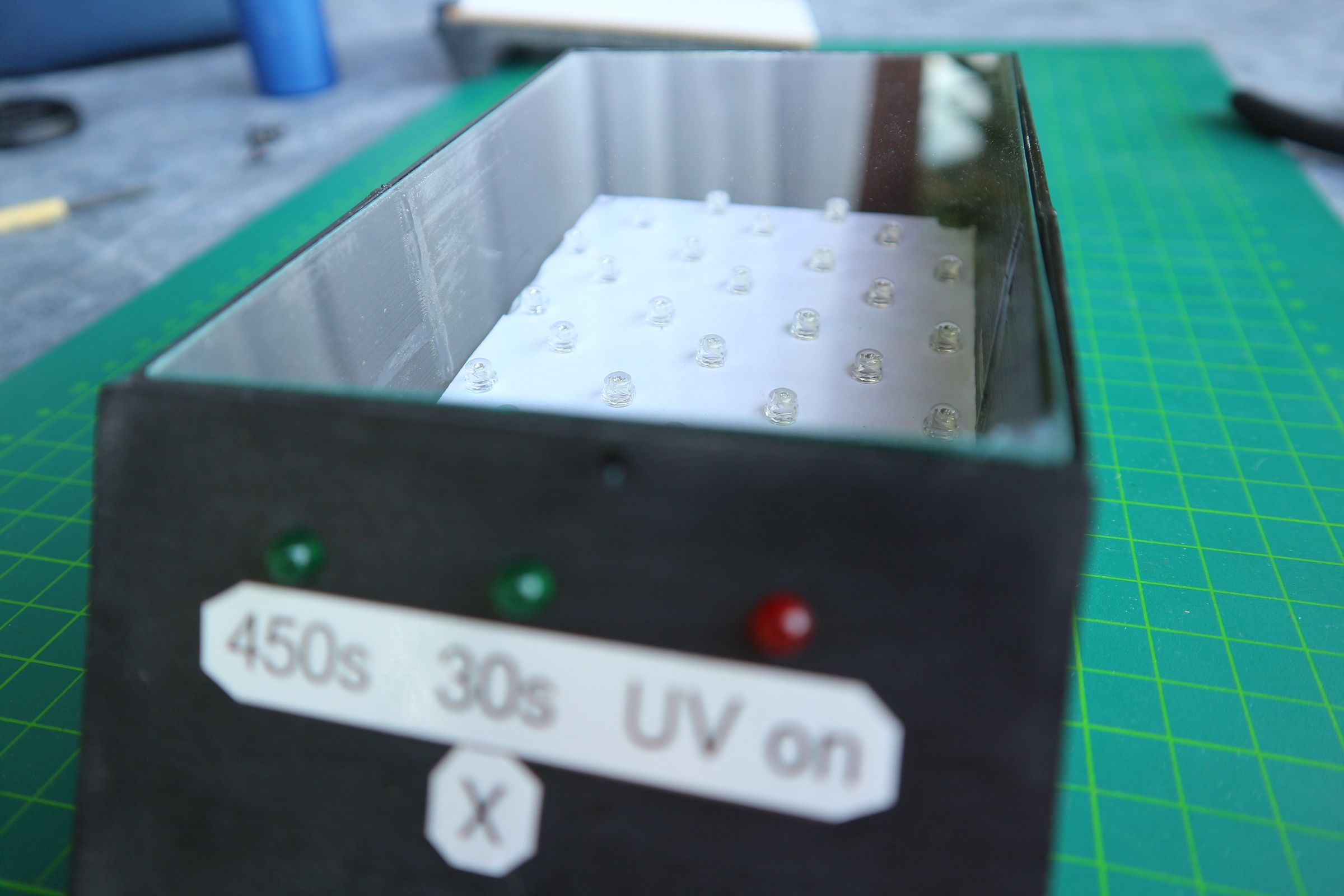 PCB UV Exposure Unit : 5 Steps (with Pictures) - Instructables