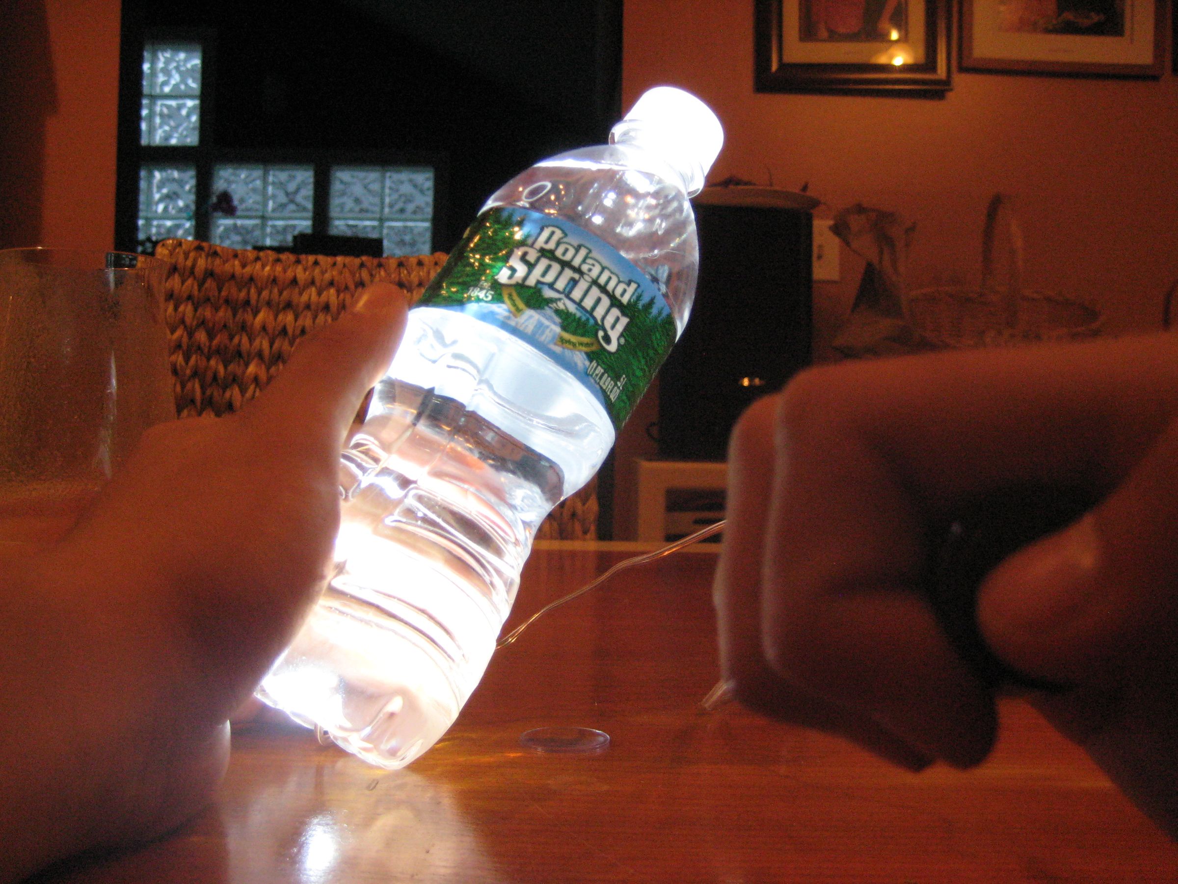 AquaLight - Water Bottle Flashlight : 5 Steps - Instructables