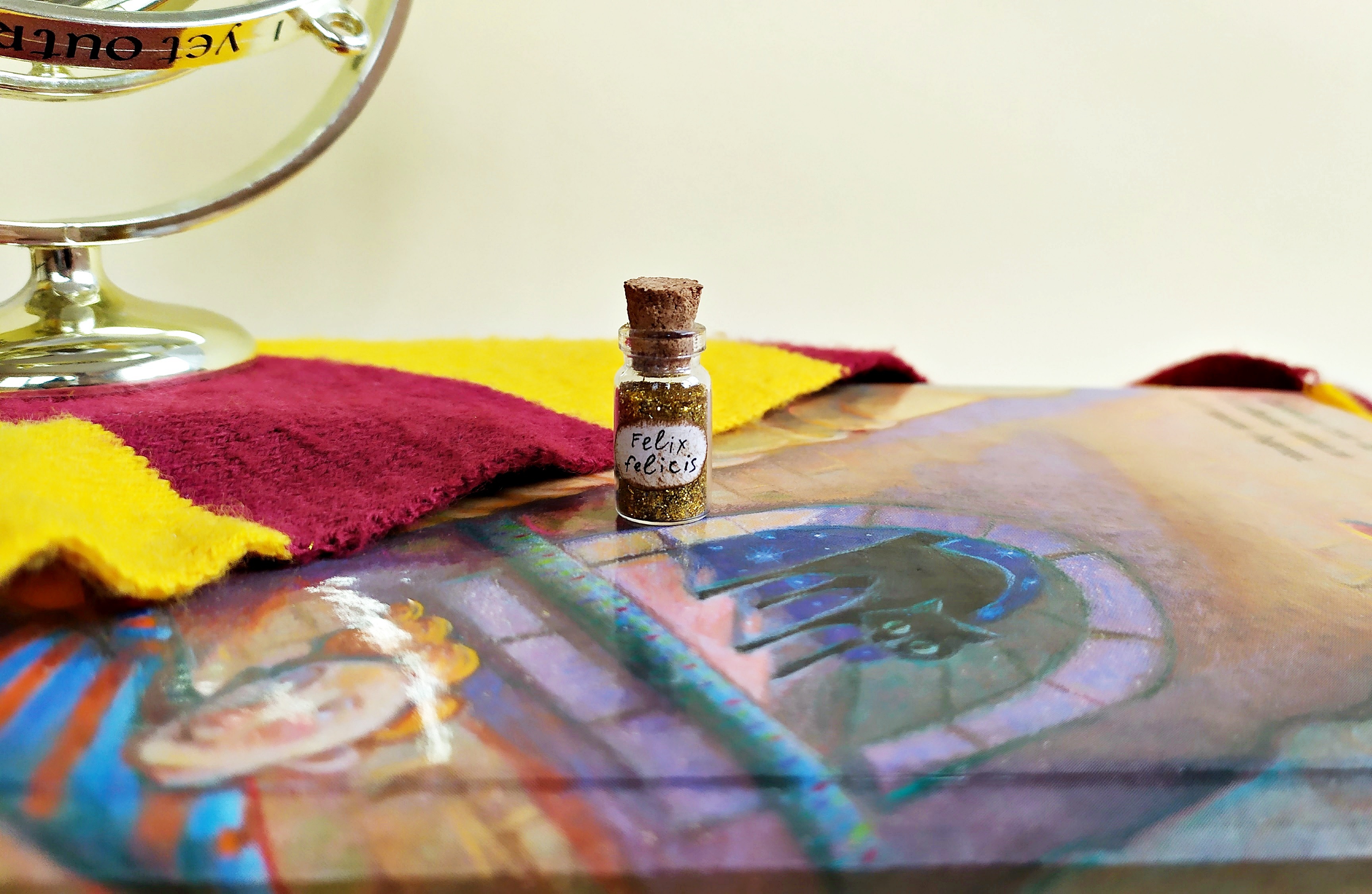 Tiny Potion Bottle Full of Liquid Luck : 4 Steps - Instructables