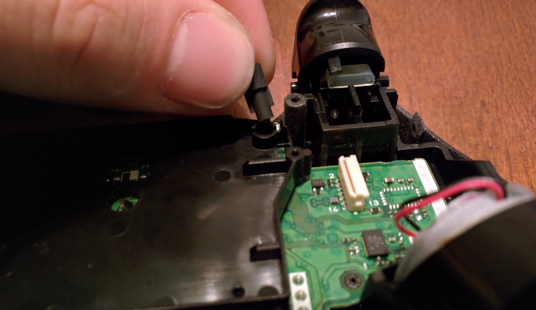 How to Modify a PlayStation 4 Controller: Paint and Thumb Sticks : 13 ...