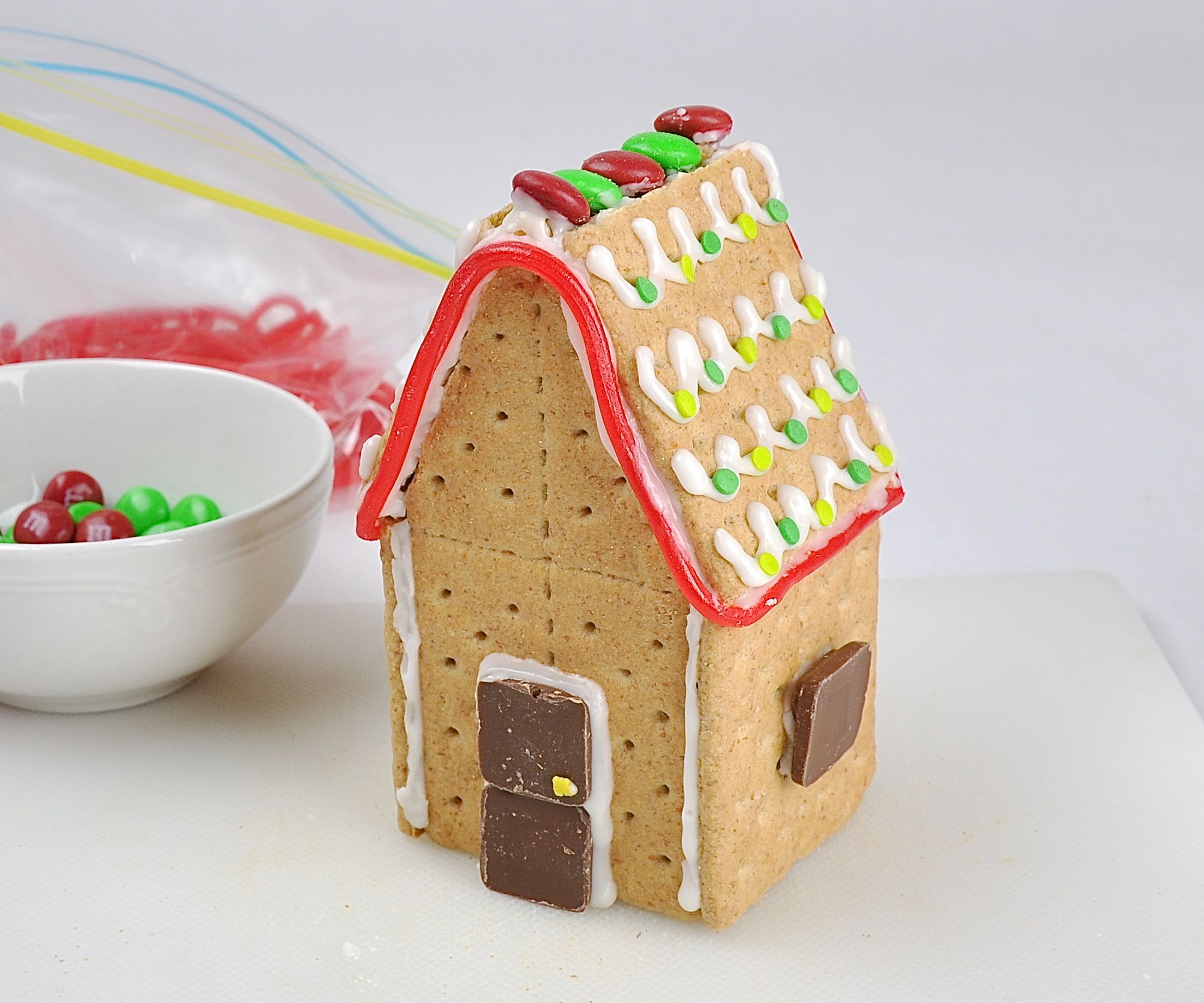 Graham Cracker "Gingerbread" House for Kids : 6 Steps (with Pictures ...