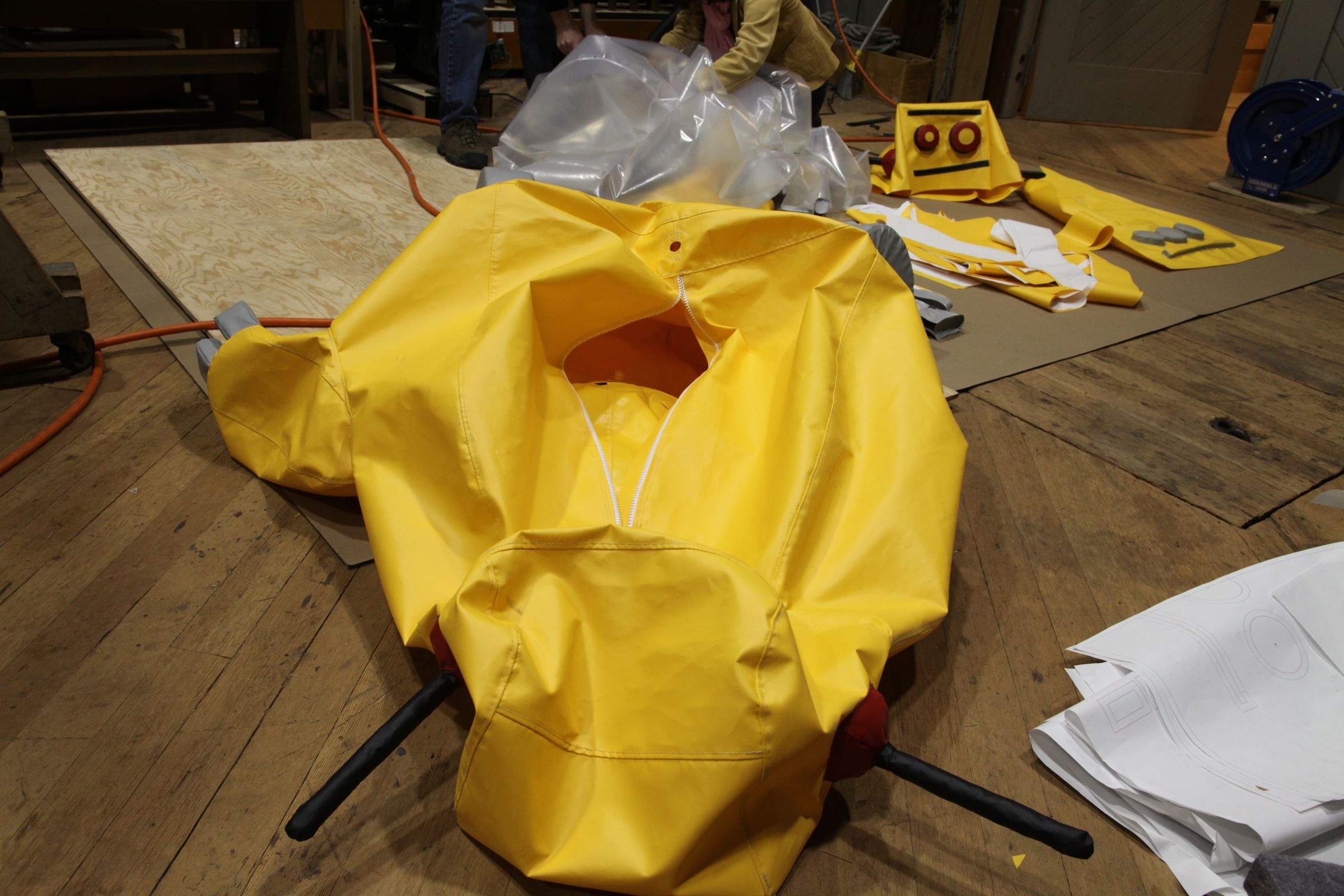 Giant Inflatable Robot : 6 Steps (with Pictures) - Instructables