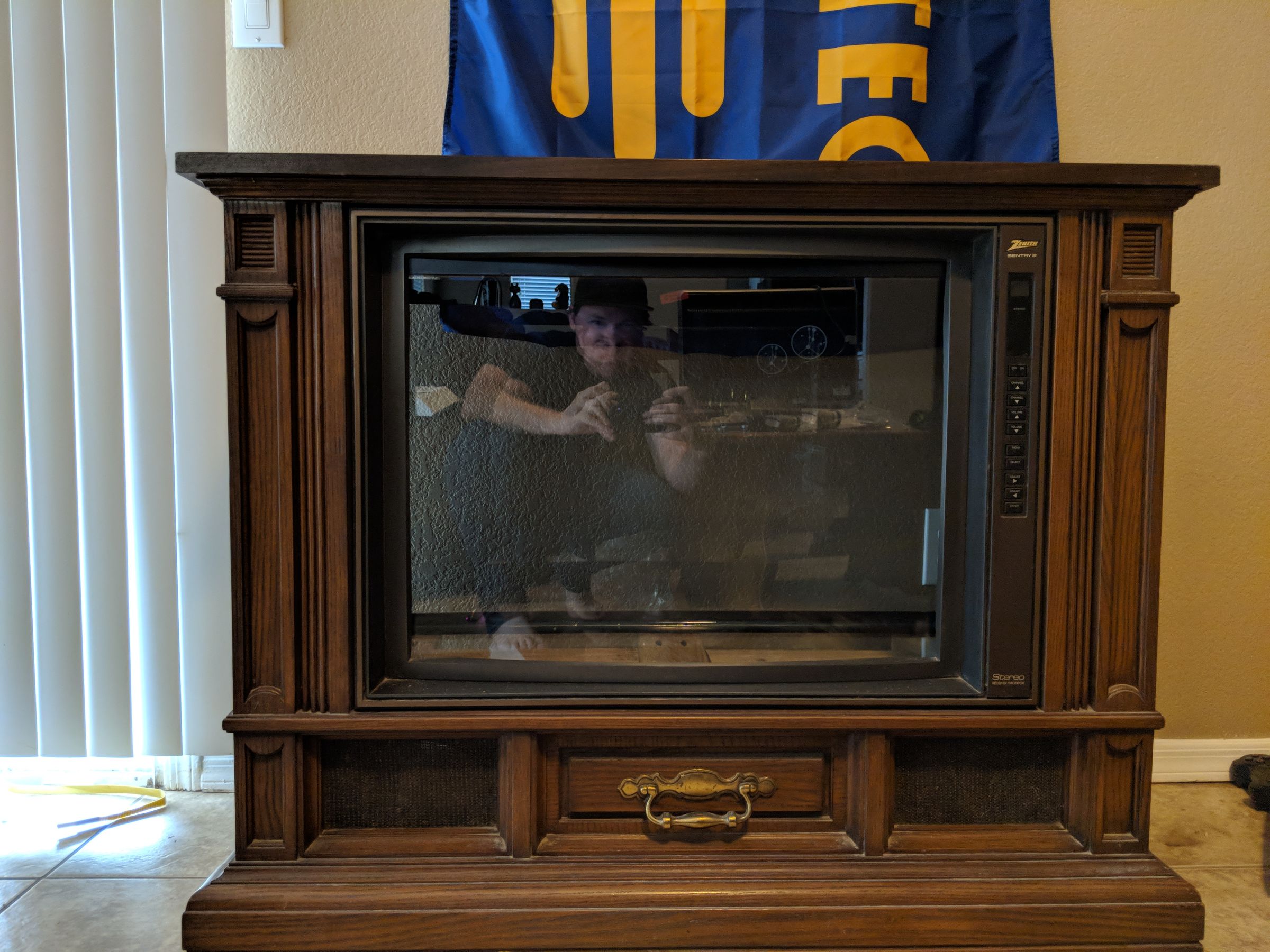 Build a TV Fish Tank : 6 Steps (with Pictures) - Instructables