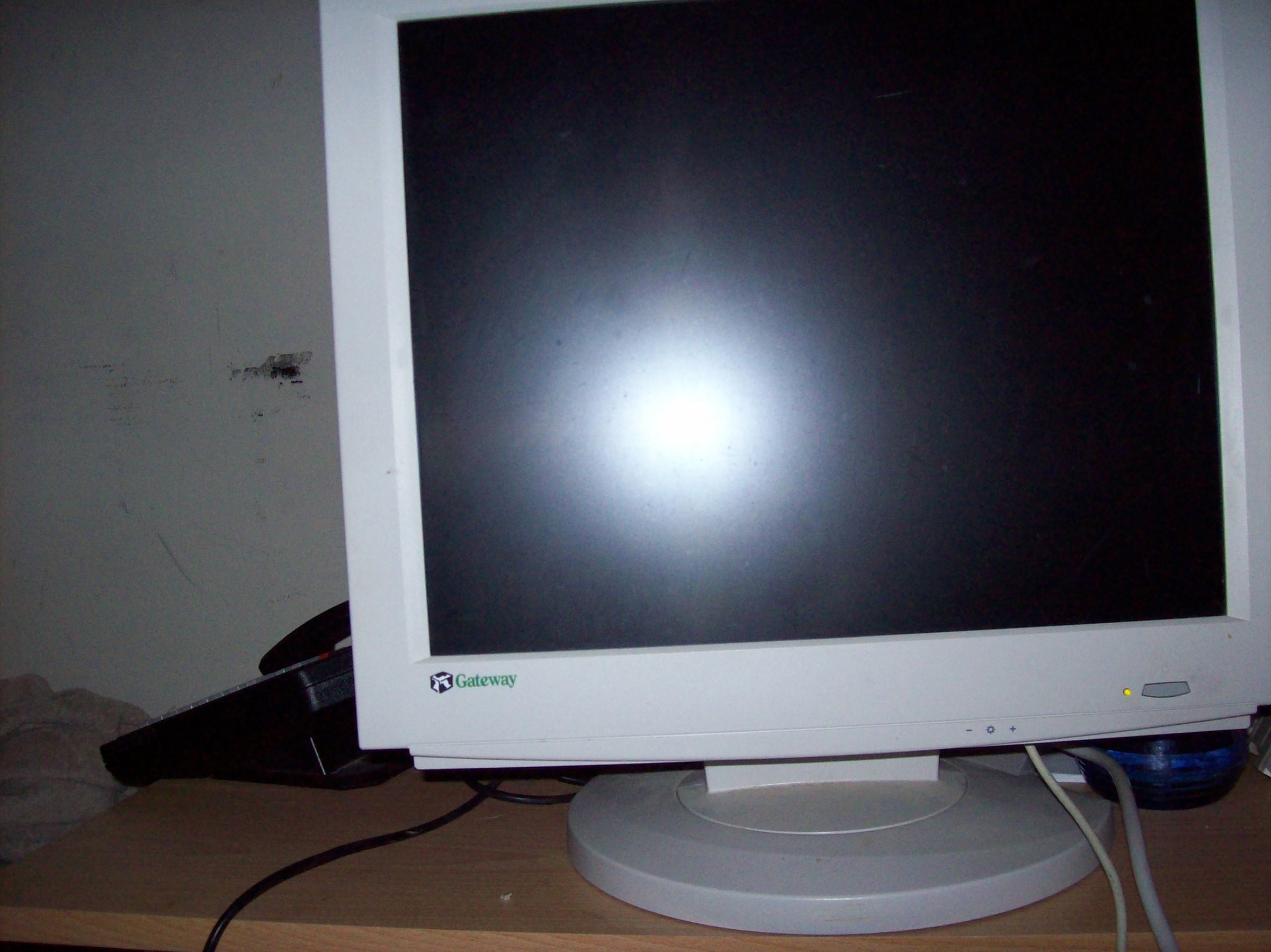 Repair a Flatscreen Monitor for $15 : 5 Steps - Instructables