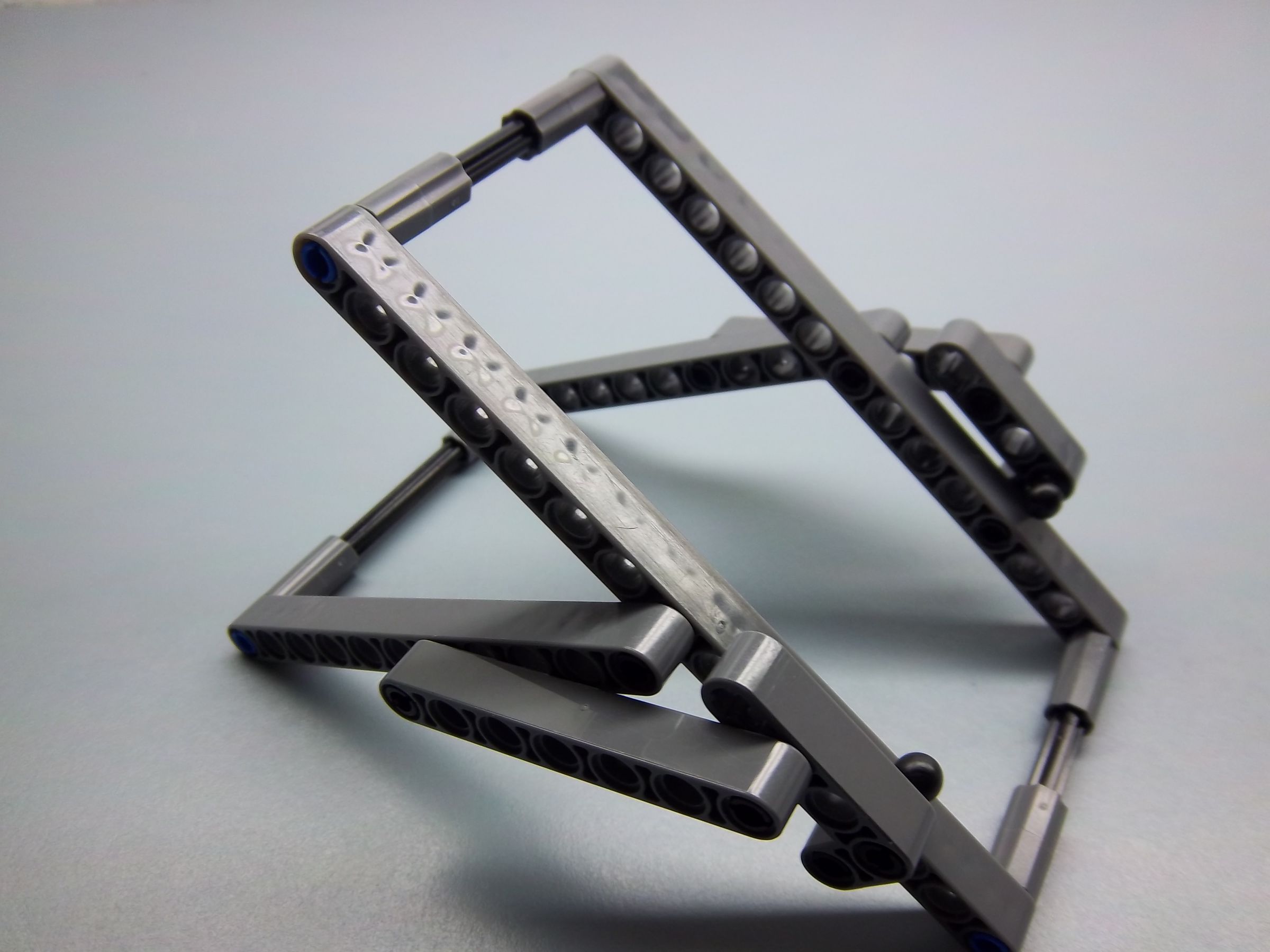 Lego Folding Tablet Stand - Instructables