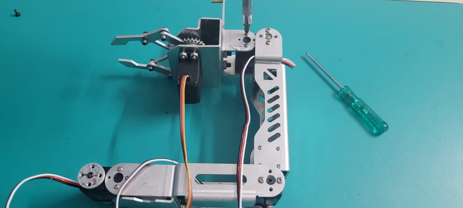 Mecanum Drive Robotic Arm Manipulator : 53 Steps (with Pictures ...