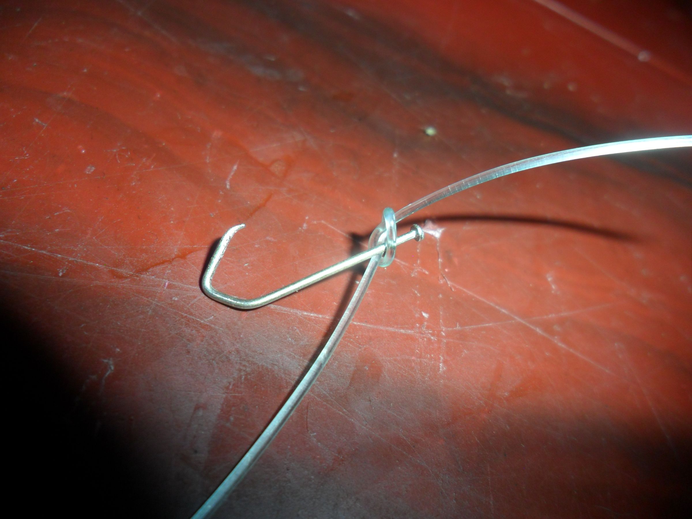 How to Make a Simple Survival Fishing Rig : 7 Steps - Instructables