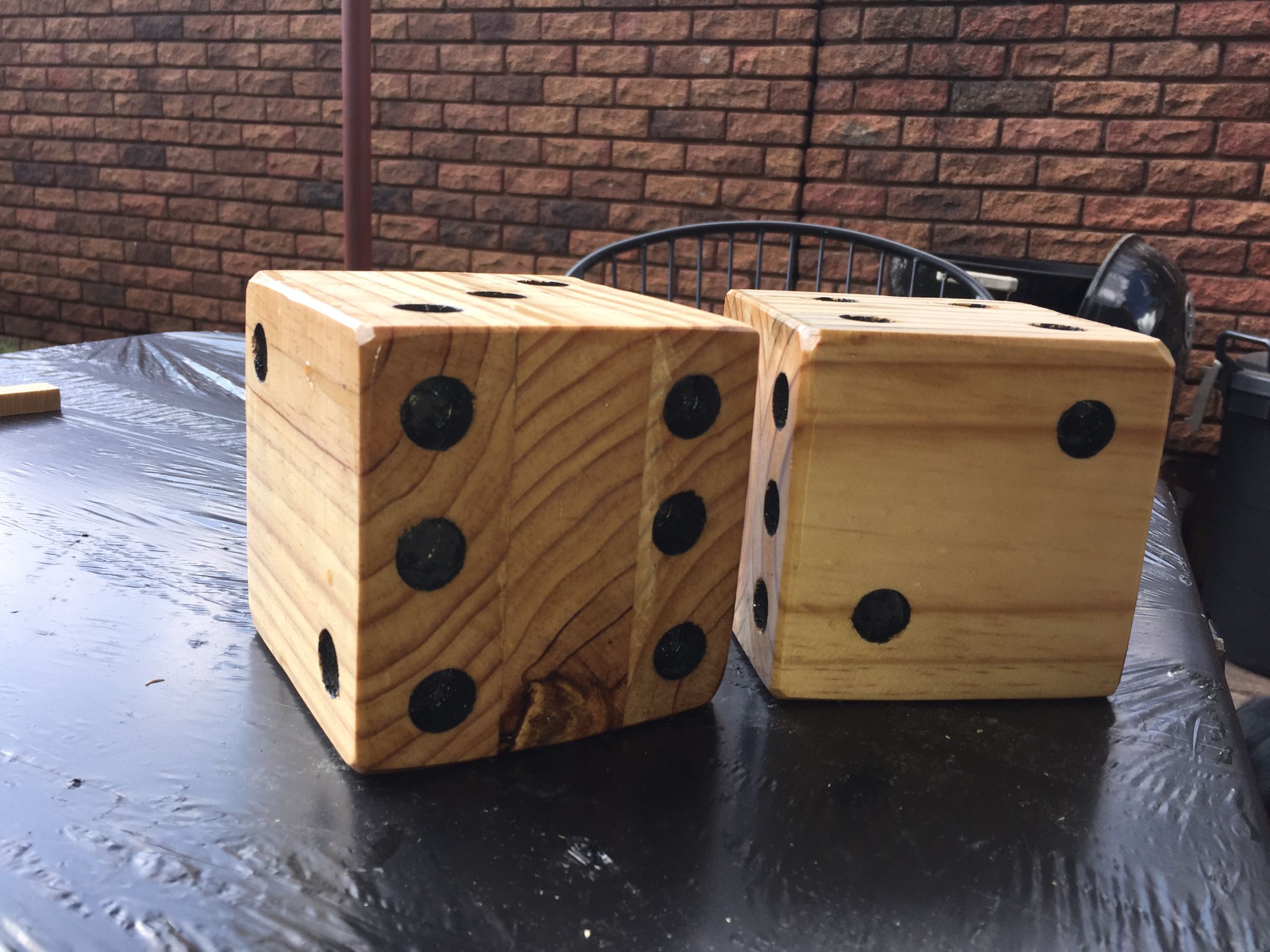 How to Make Wooden Dice : 6 Steps (with Pictures) - Instructables