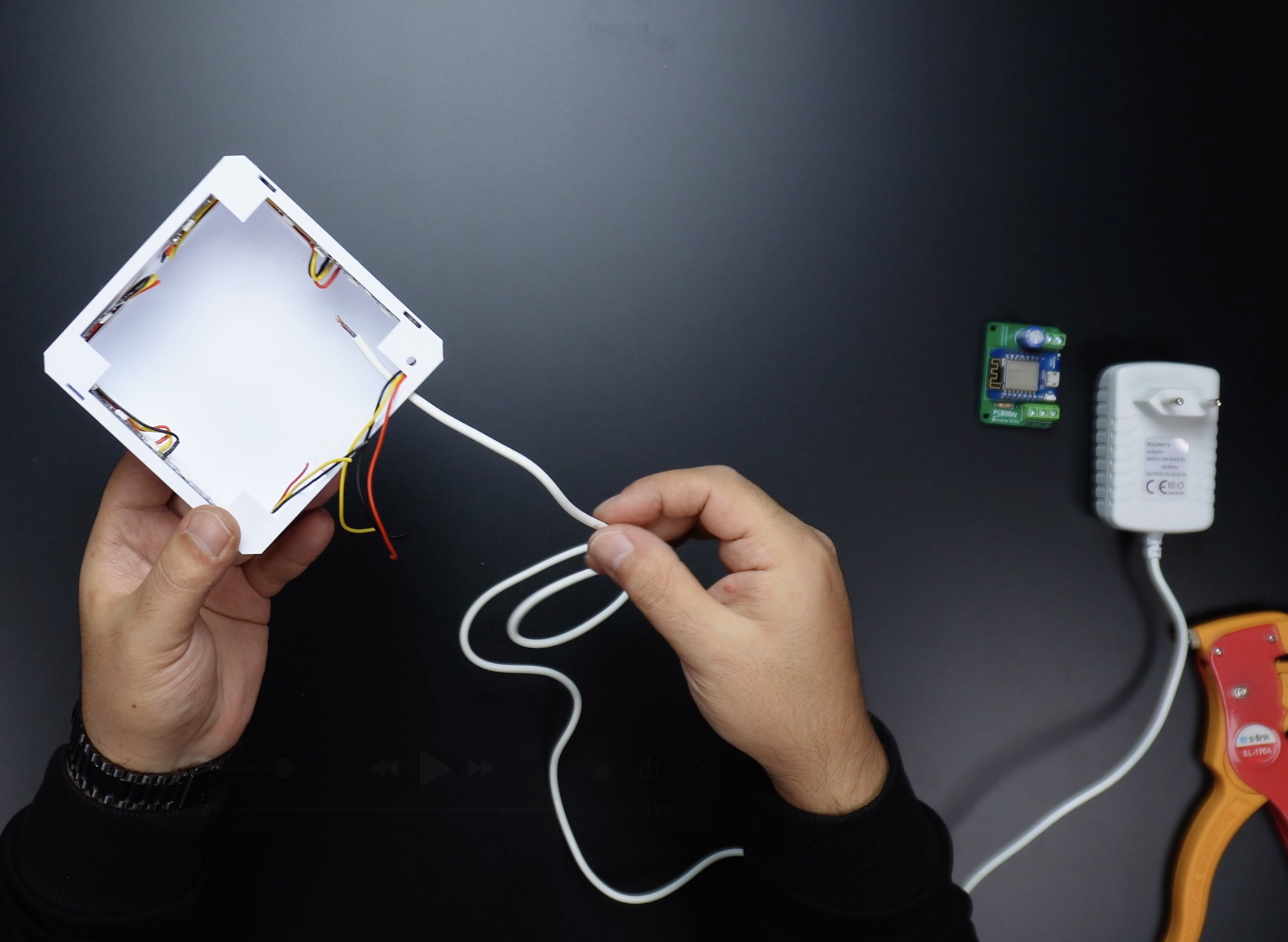 Creative Pogo LED Lighting - Modular Plug-in LED Boxes : 6 Steps (with ...