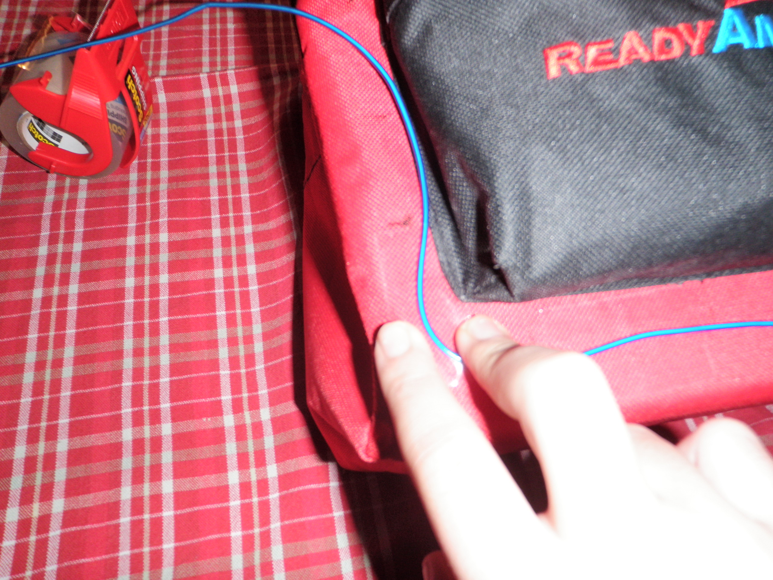 HOW TO MAKE AN EL WIRE BACKPACK : 5 Steps - Instructables