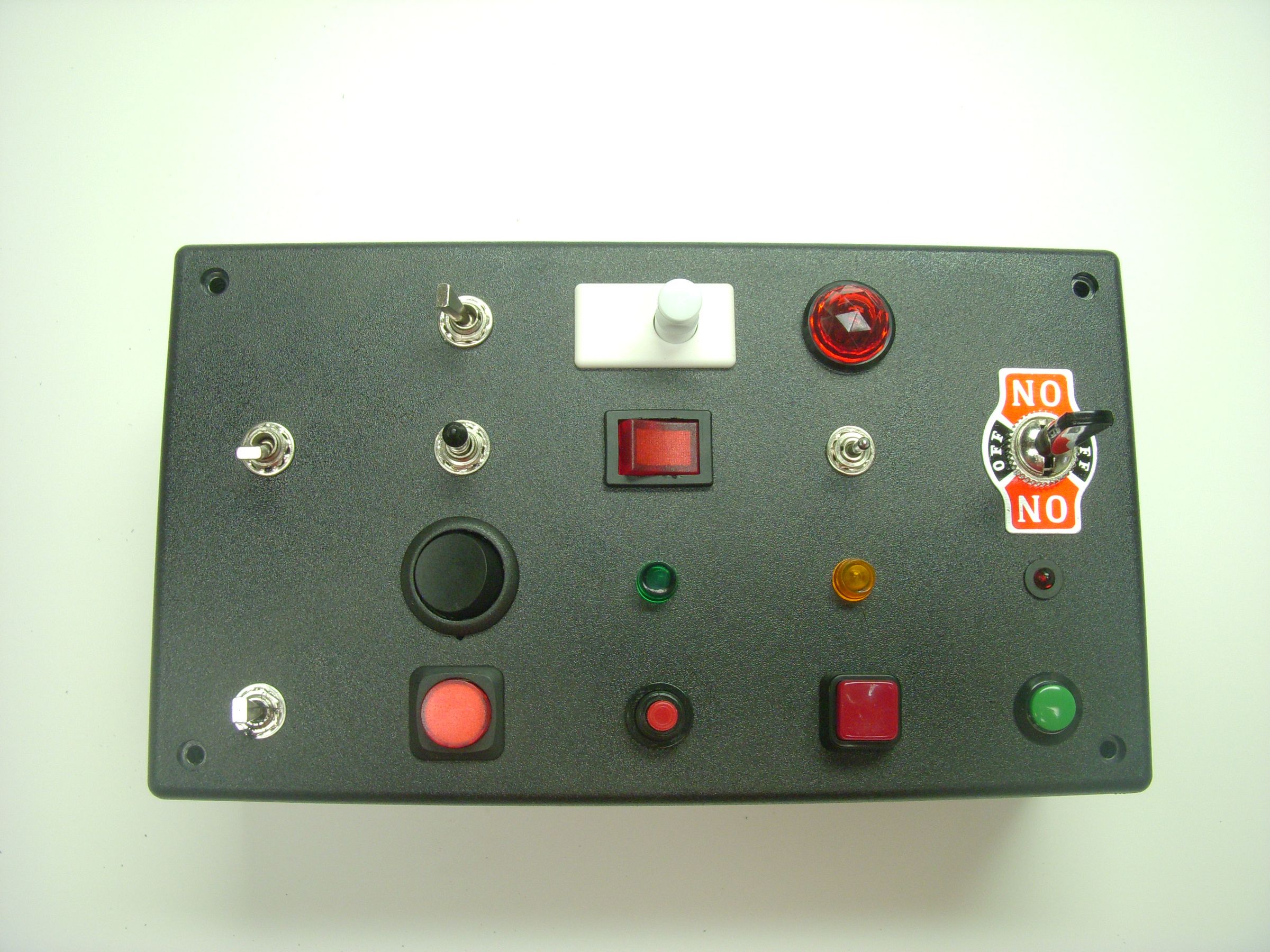 FUN! LIGHT SWITCH BOX : 40 Steps - Instructables