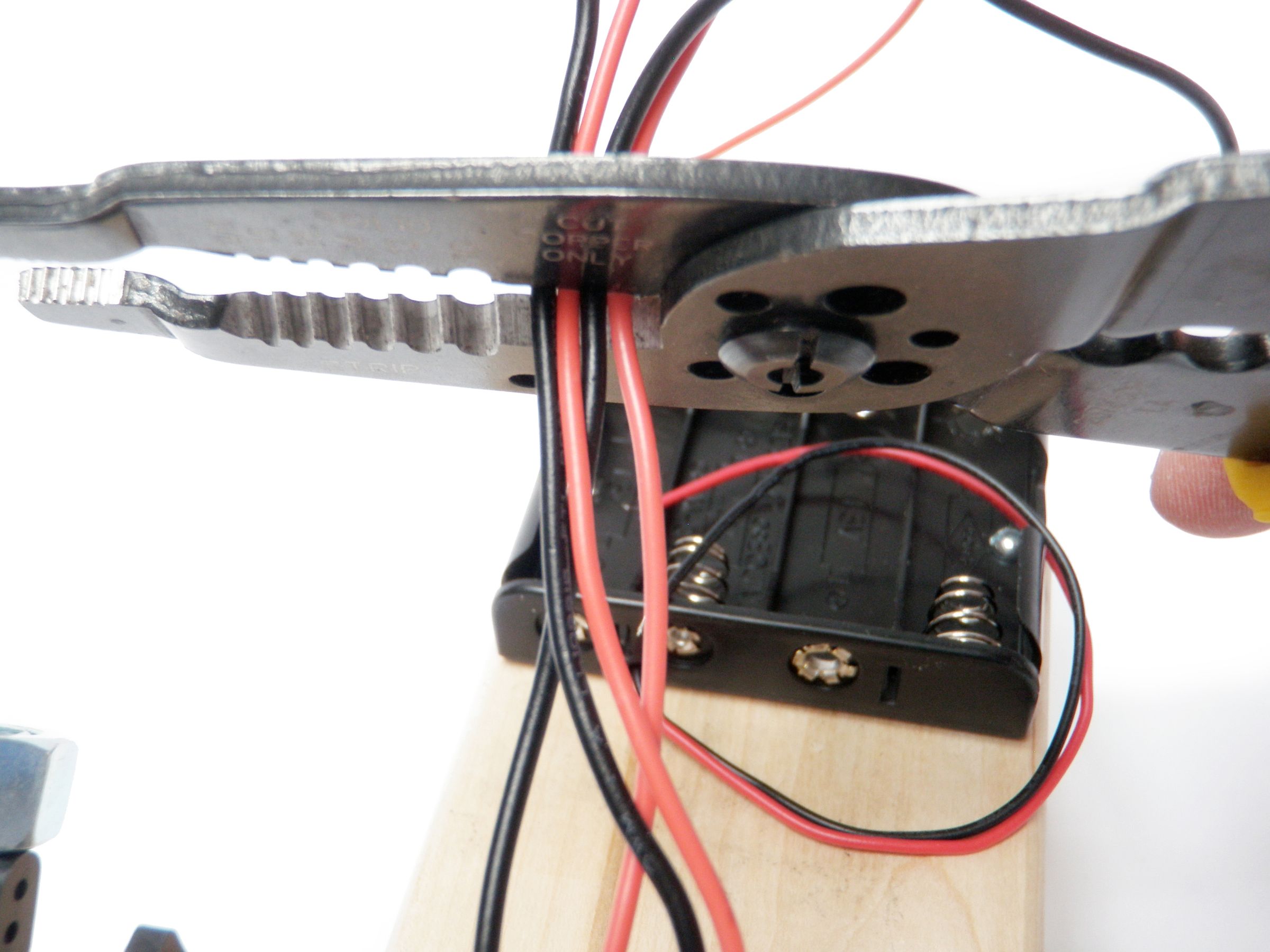 Simple Bots: Hopscotch : 9 Steps (with Pictures) - Instructables