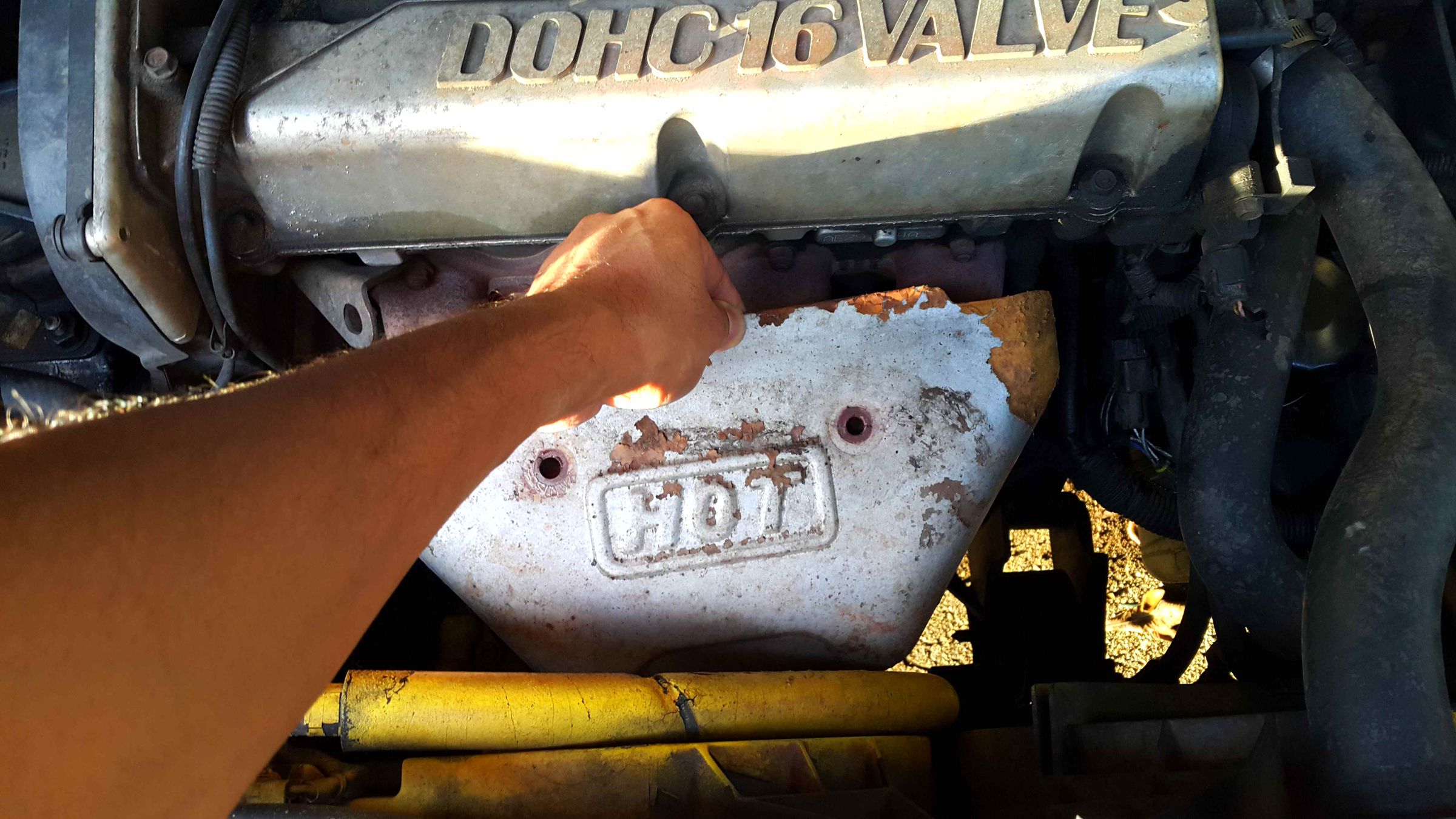 Replacing an Aged Oxygen Sensor (Hyundai Trajet). : 3 Steps - Instructables