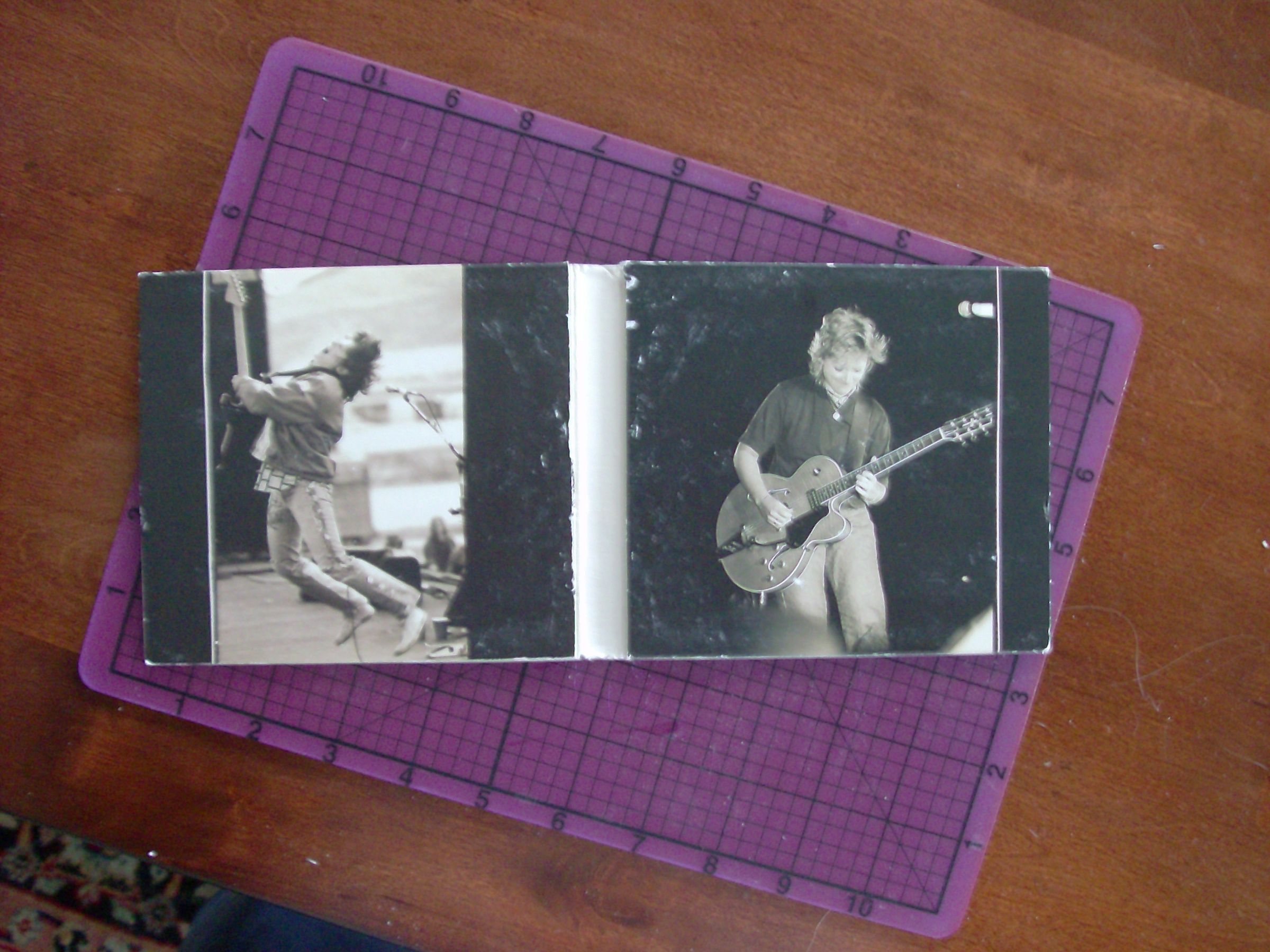 Upcycle Your Old CD Covers : 6 Steps - Instructables