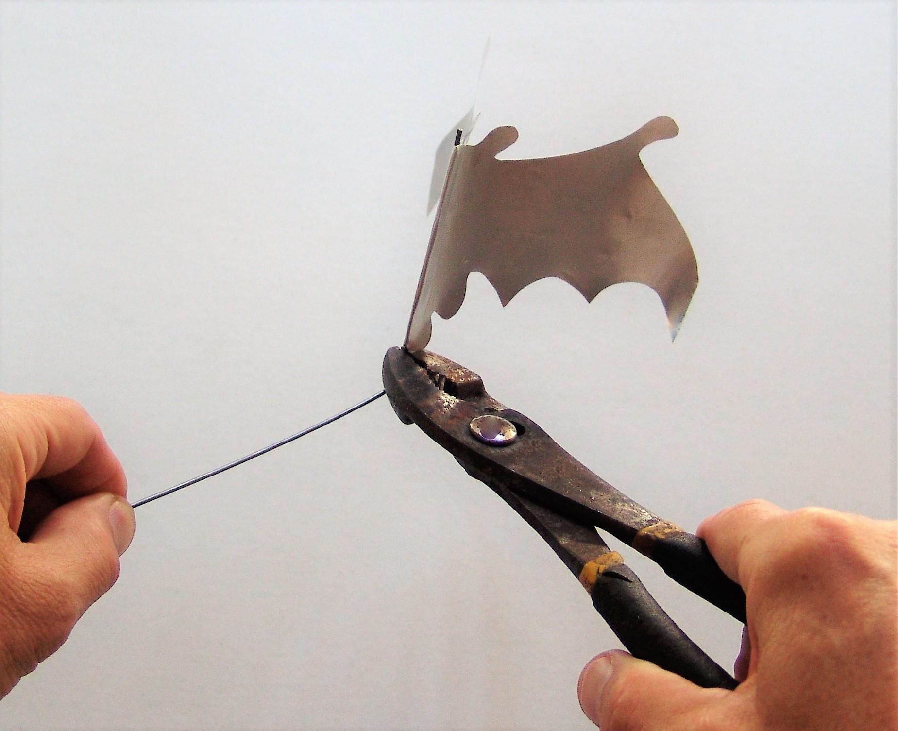 Simple & Awesome Halloween Bats : 18 Steps (with Pictures) - Instructables