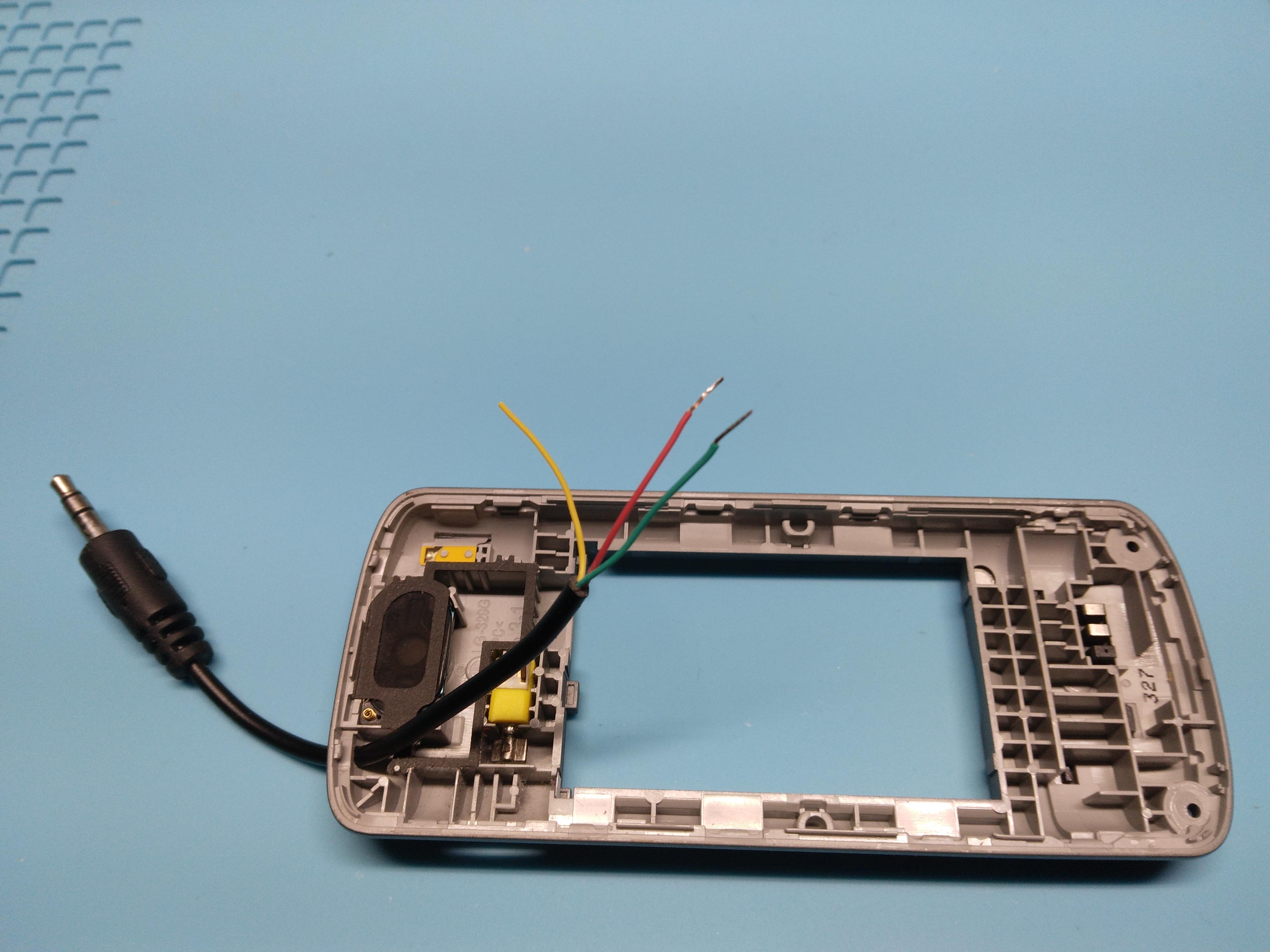 Obsolete Cellphone Remotely Controlled Switch : 8 Steps - Instructables