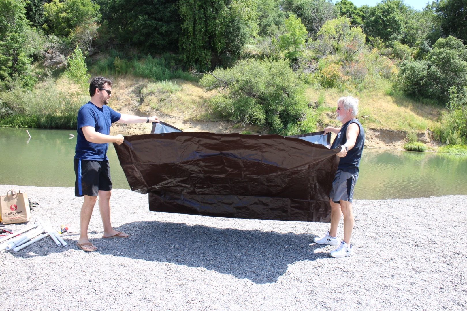 Easy Portable Beach Shelter : 5 Steps (with Pictures) - Instructables