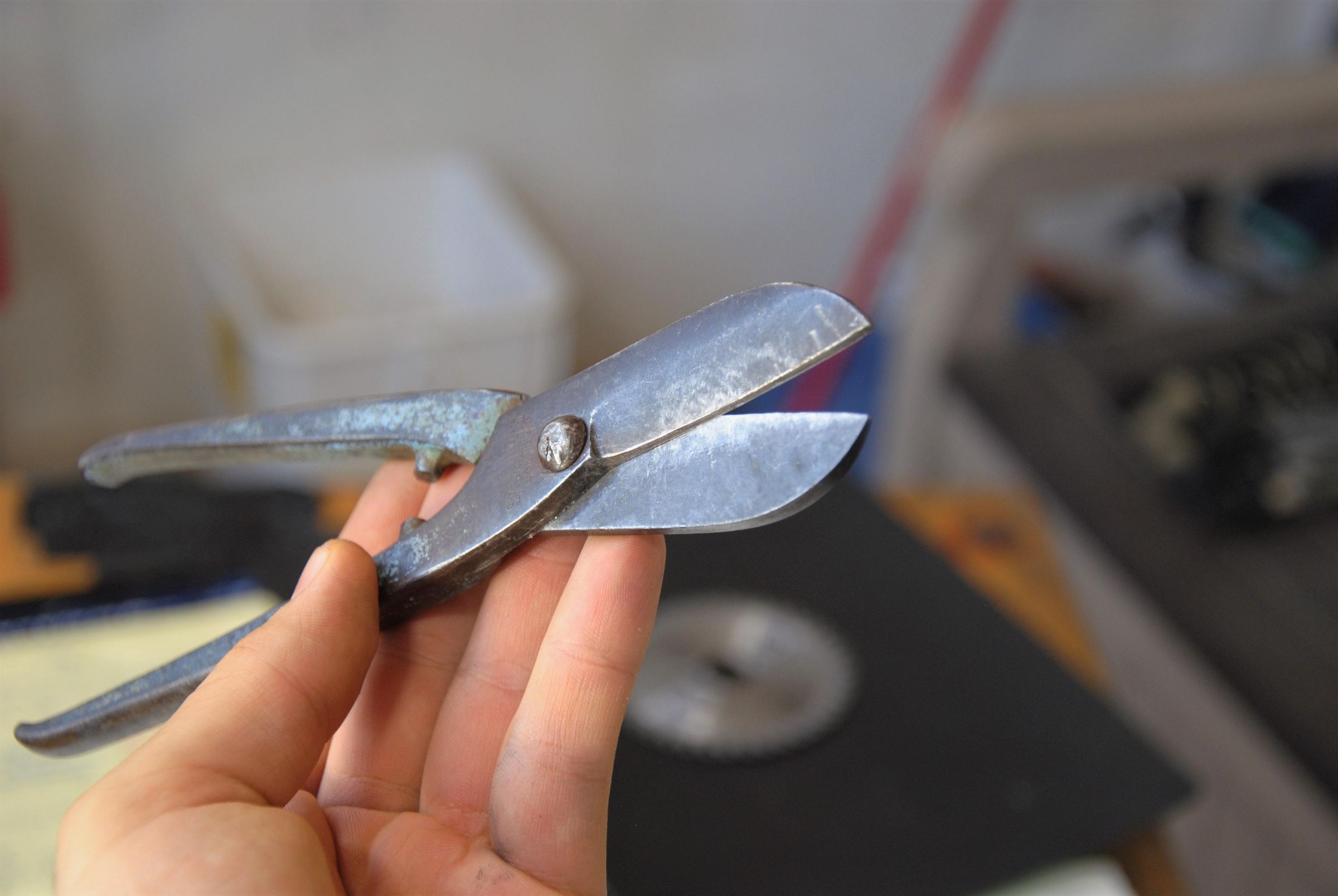 Top 10 Ways to Cut Metal - Without an Angle Grinder! : 11 Steps (with ...