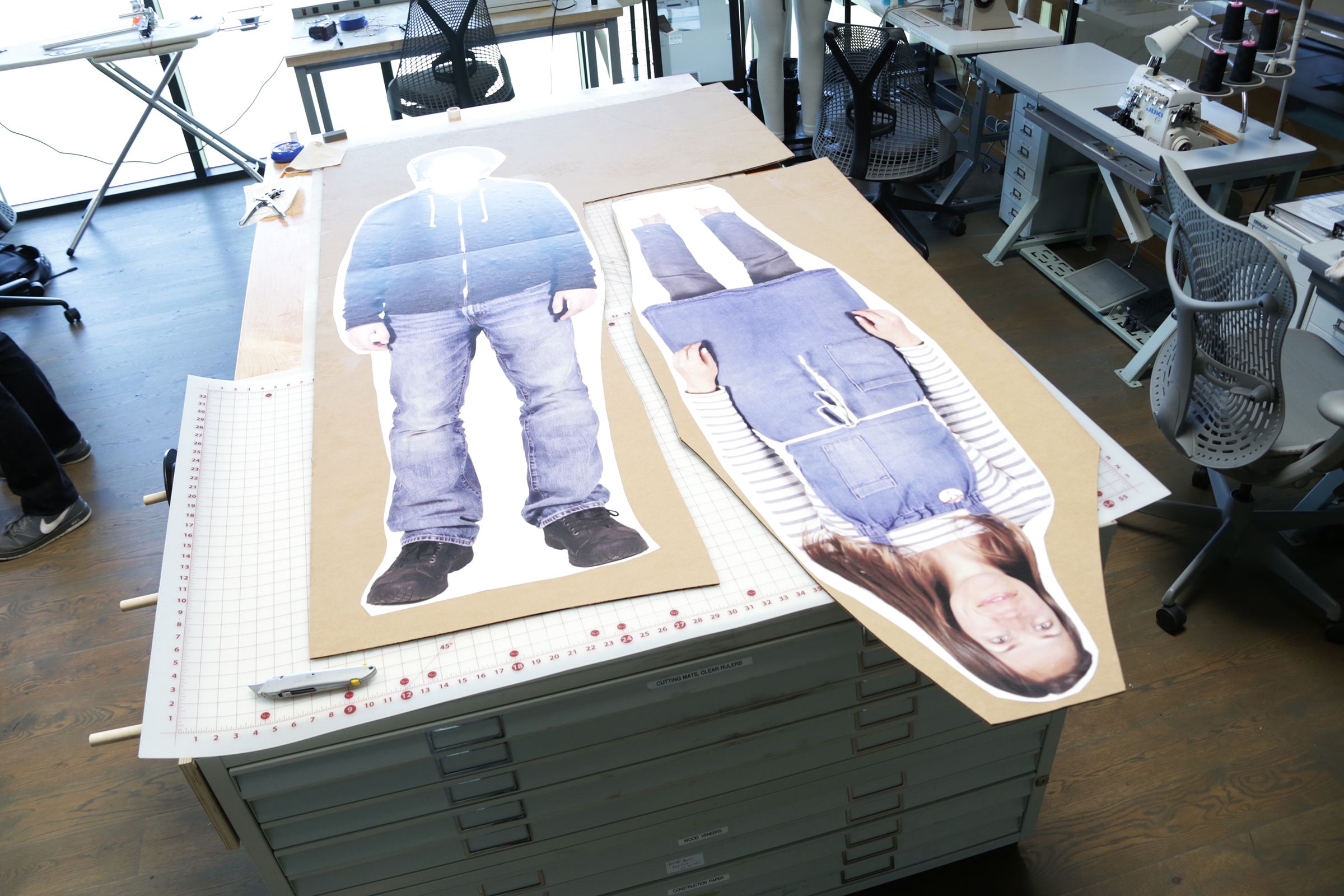 DIY Life-Sized Cardboard Cutout : 11 Steps (with Pictures) - Instructables