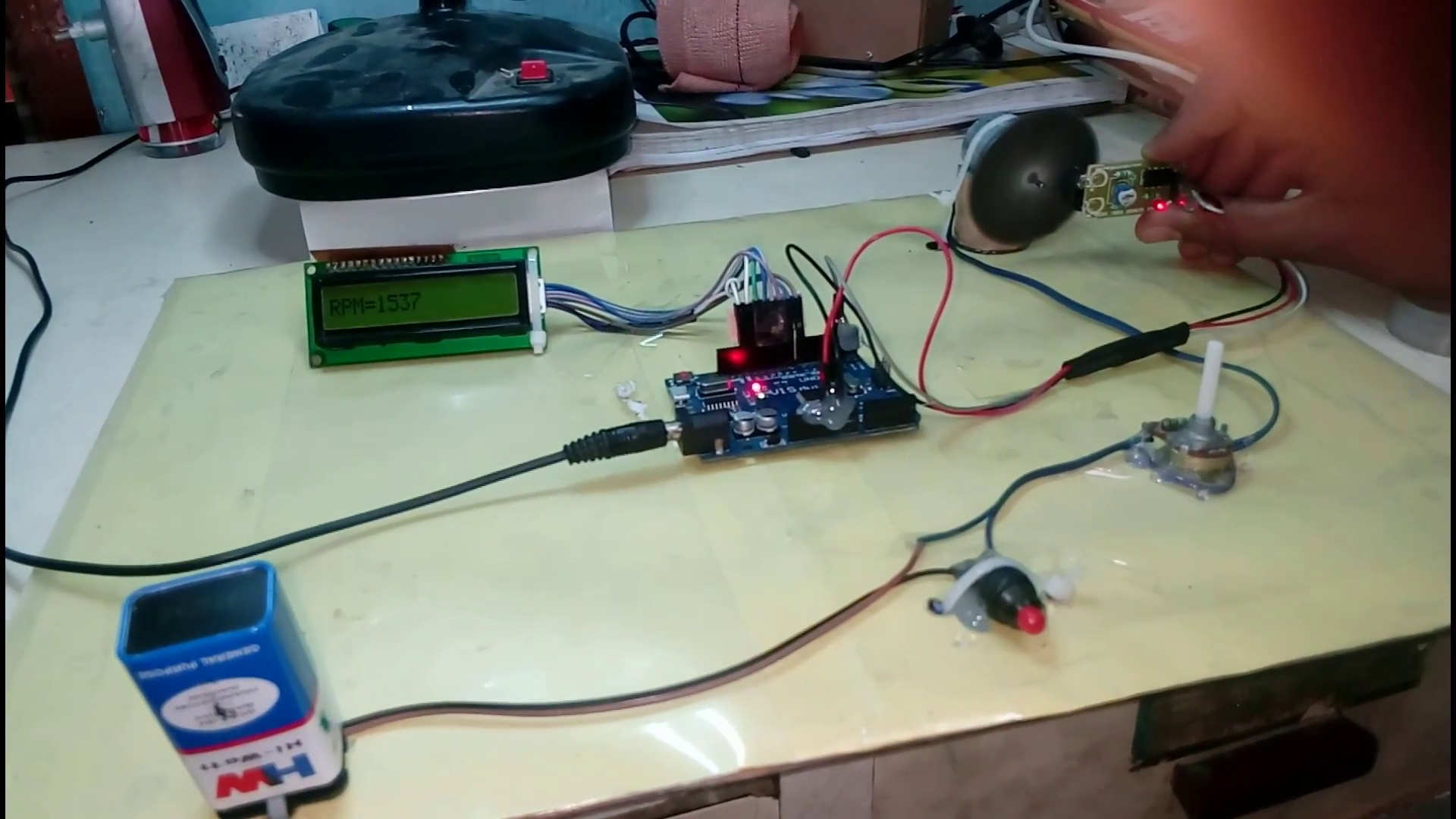 Contactless Tachometer : 5 Steps (with Pictures) - Instructables