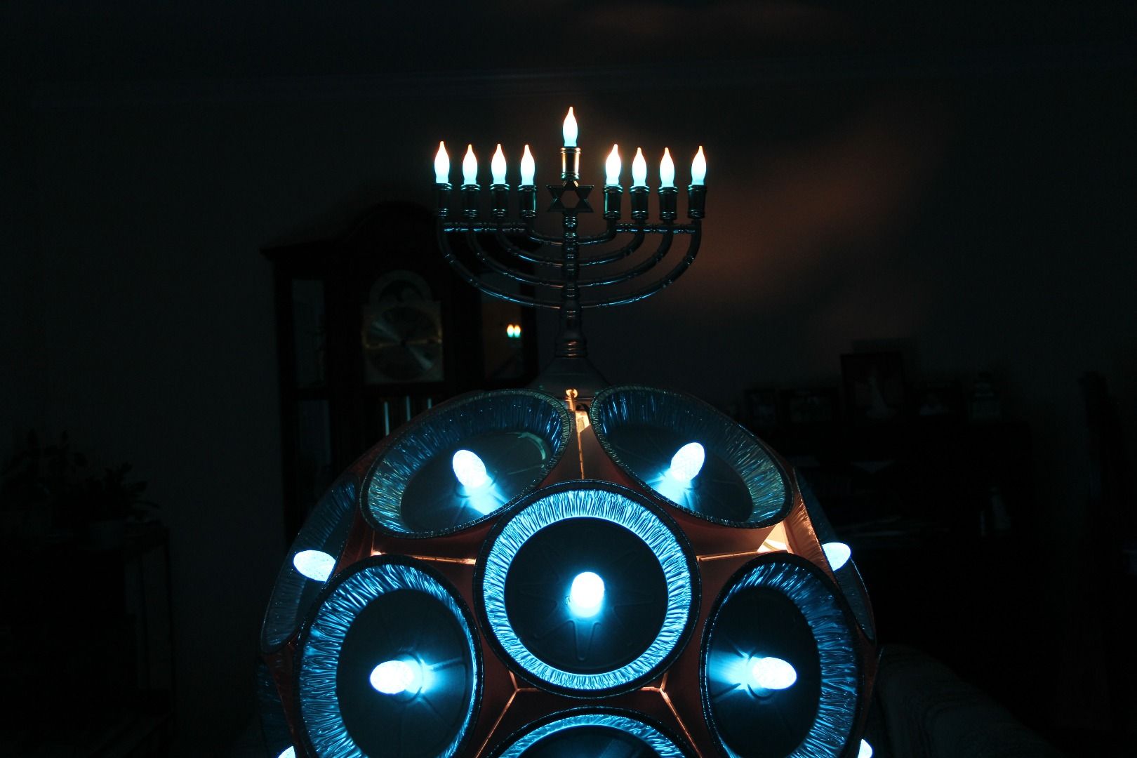 Happy 2016 Pie Tin Time Ball : 6 Steps (with Pictures) - Instructables