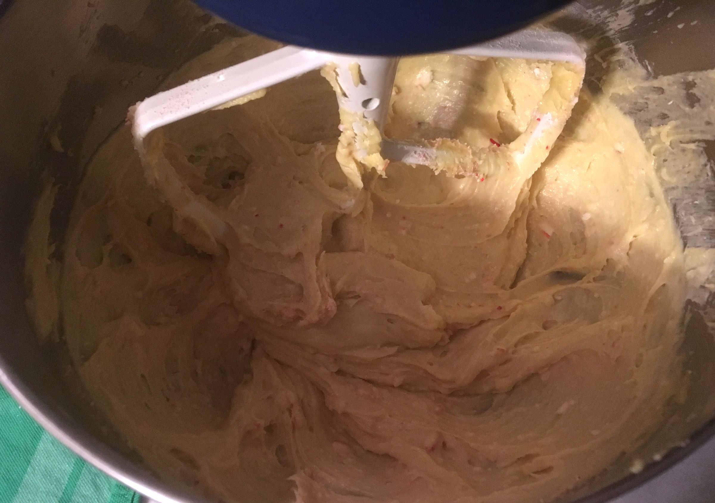 Candy Cane Cupcakes Aka Sweet Tomatoes/Souplantation Candy Cane Muffins ...