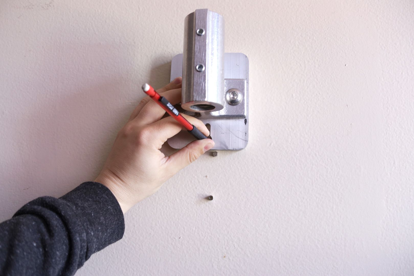 Detachable Projector Wall Mount : 19 Steps (with Pictures) - Instructables