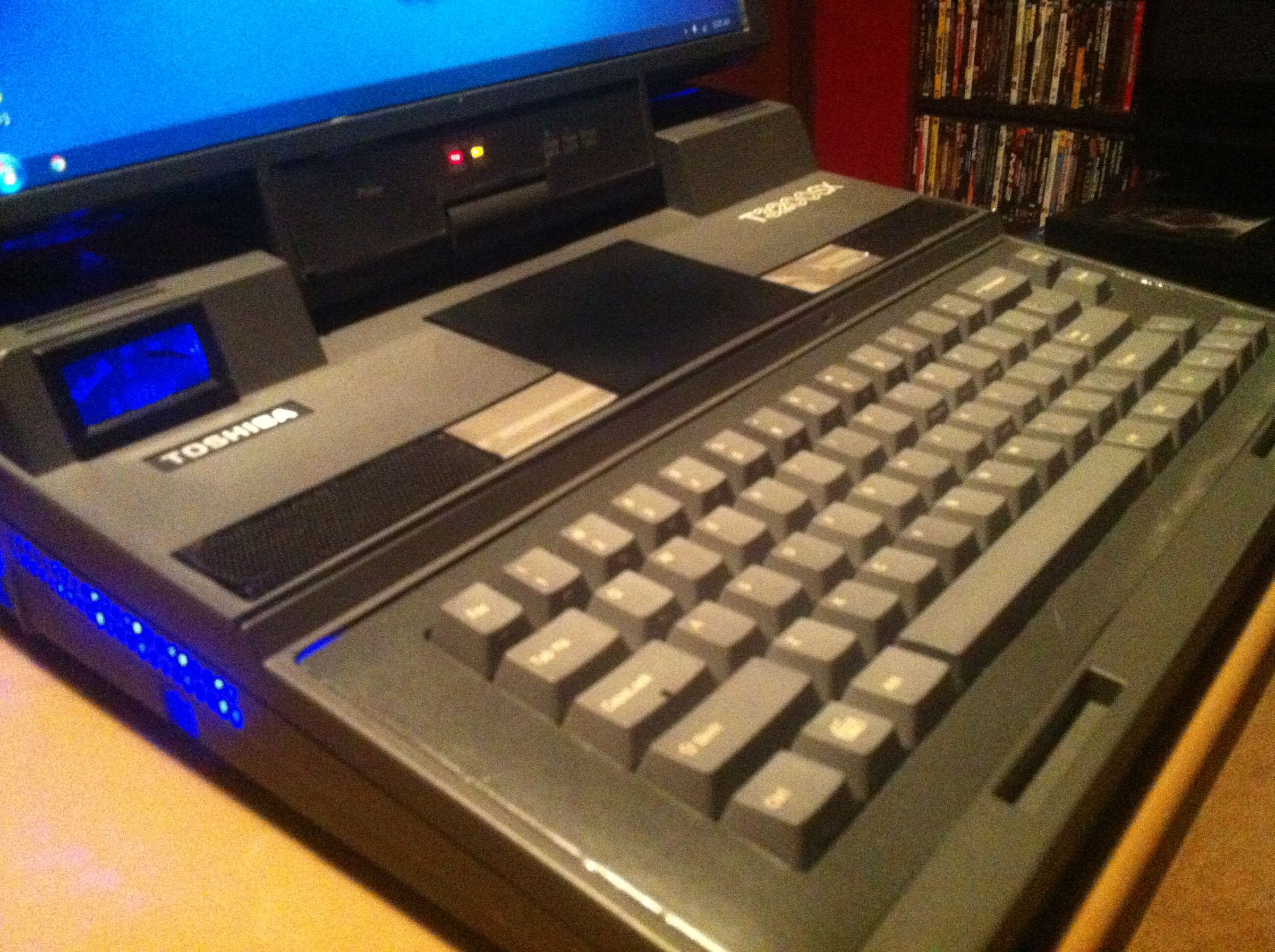 Toshiba T3200SX Portable Desktop Computer : 18 Steps - Instructables