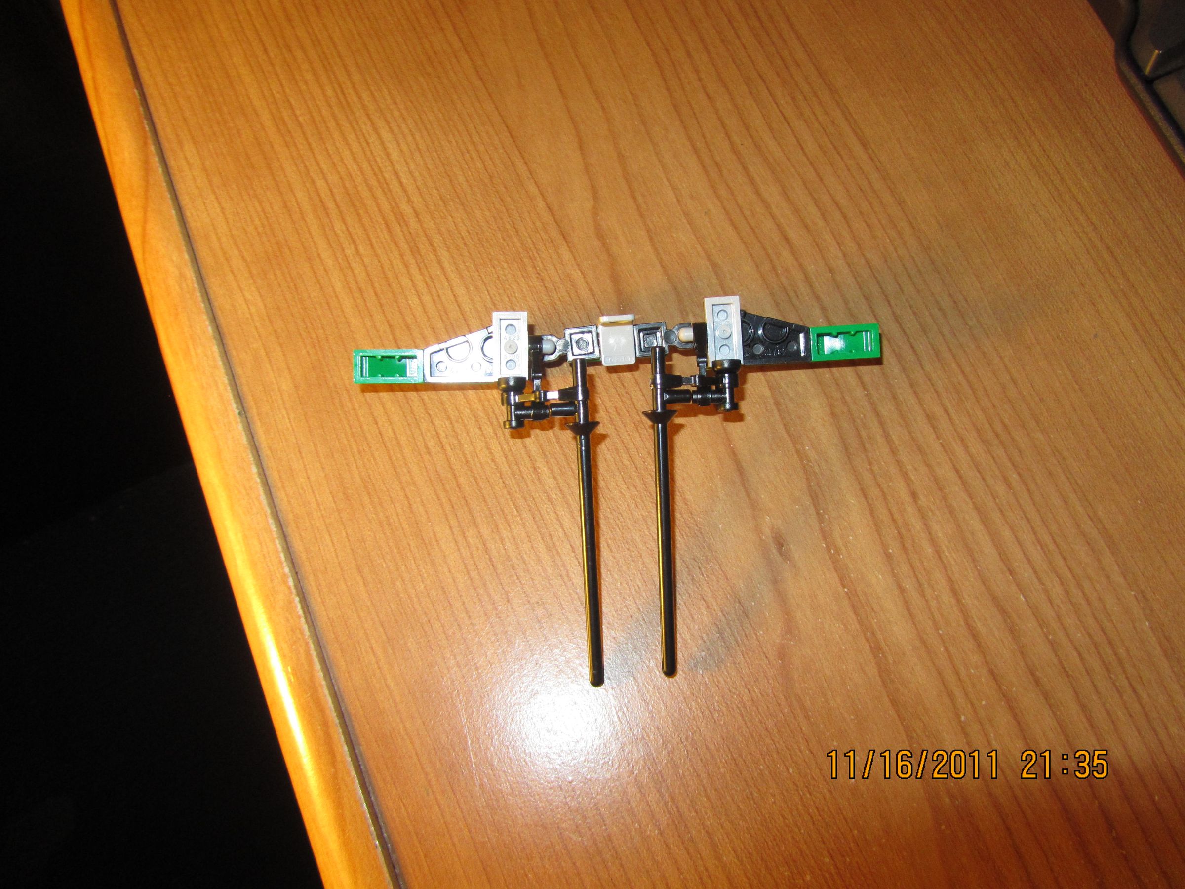 Lego Minifigure Wings : 4 Steps - Instructables