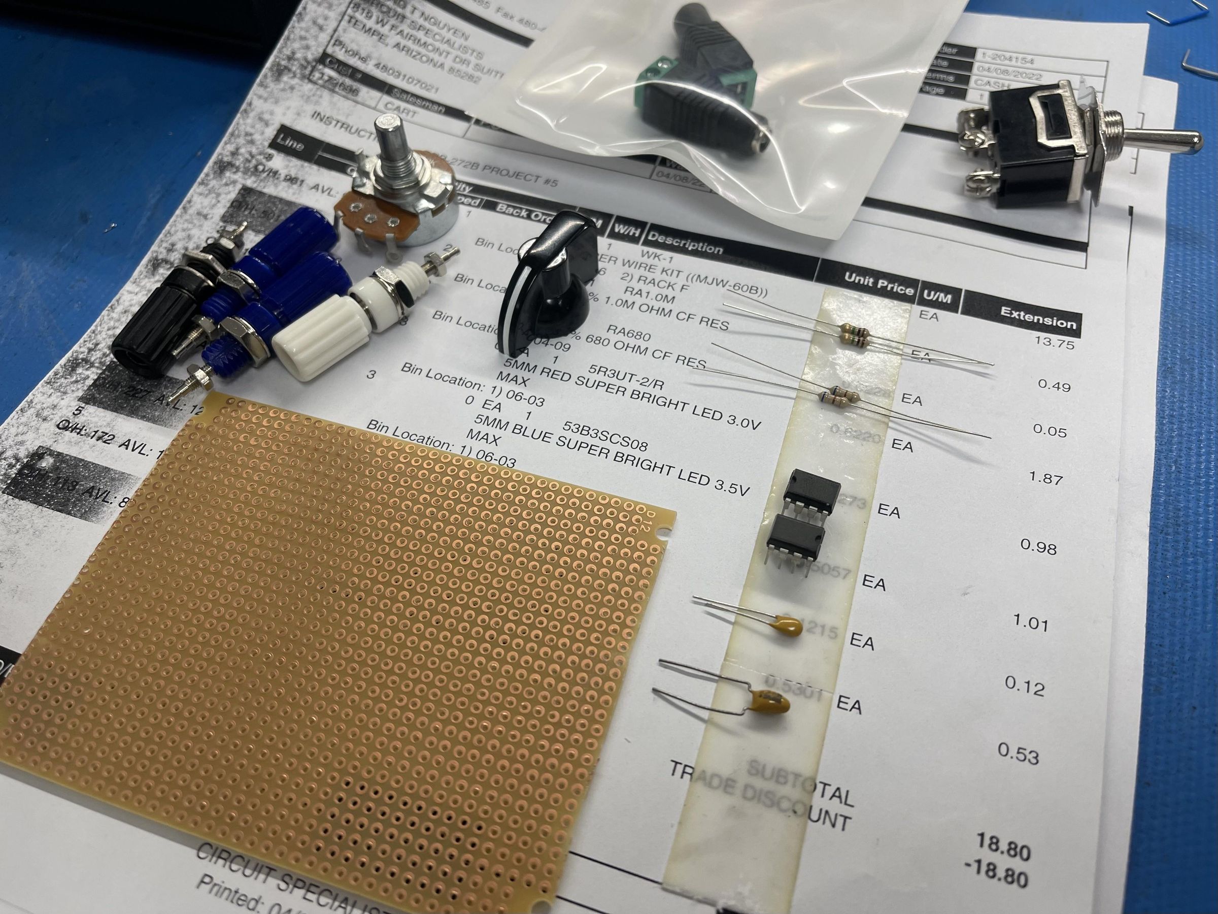 Let's Build an Emergency! Box : 4 Steps - Instructables