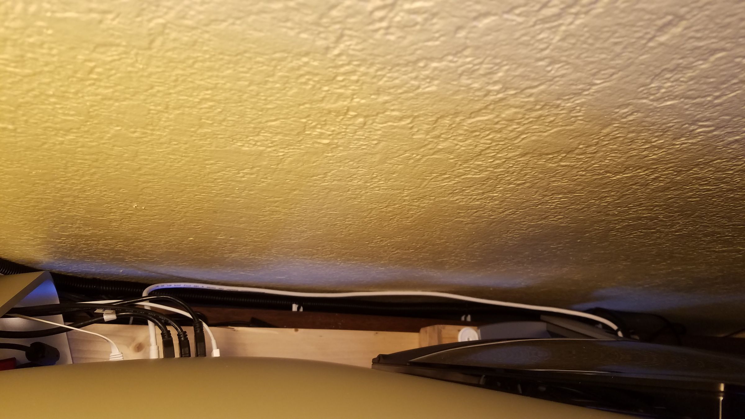 Powered Monitor Stand Hack : 11 Steps (with Pictures) - Instructables