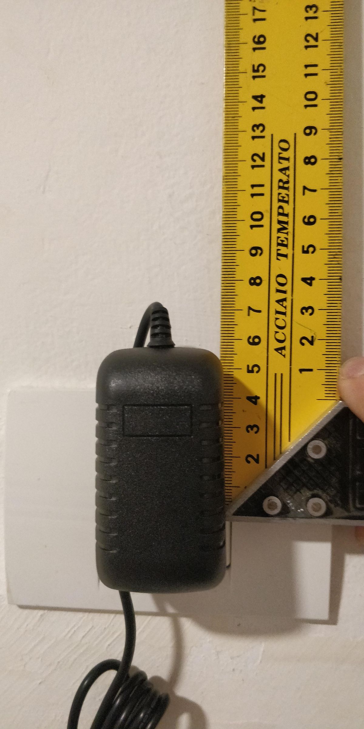 Plug-in Round Wood Wall LED Lamp | Portable Circle Socket Plug Night ...