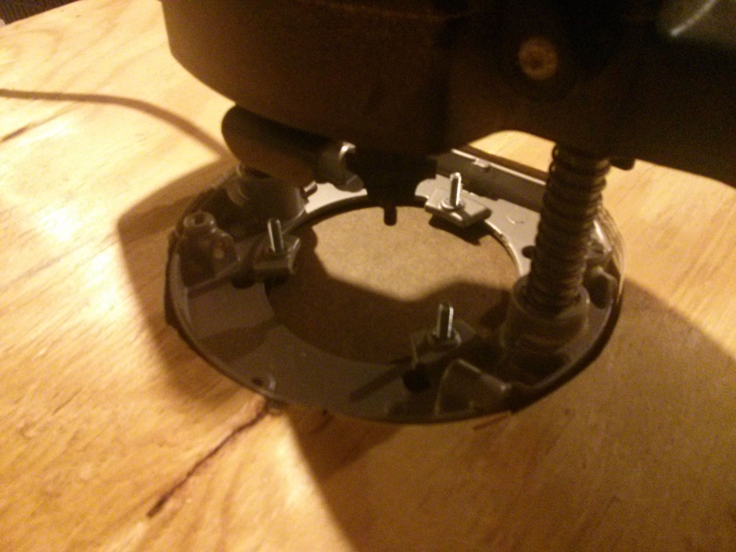 Work Bench Router Table : 8 Steps - Instructables